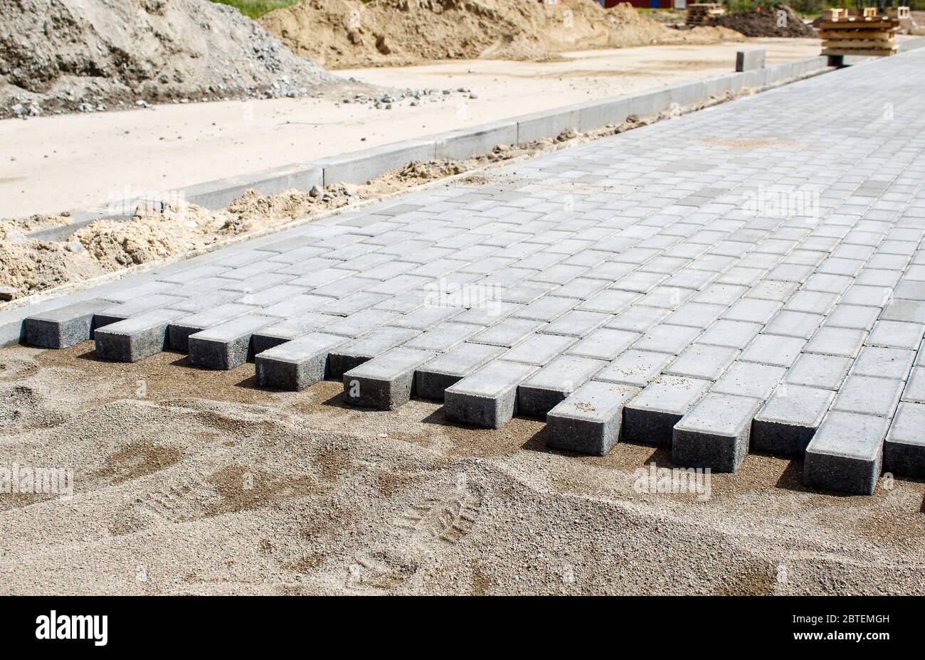 Footpath made stone tiles hi-res stock photography and images - Alamy