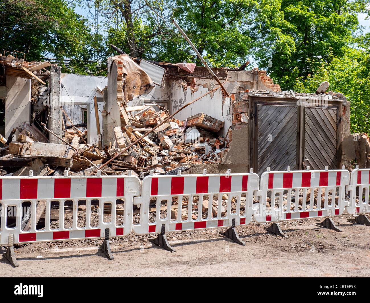 Cordoned off construction site hi-res stock photography and images - Alamy
