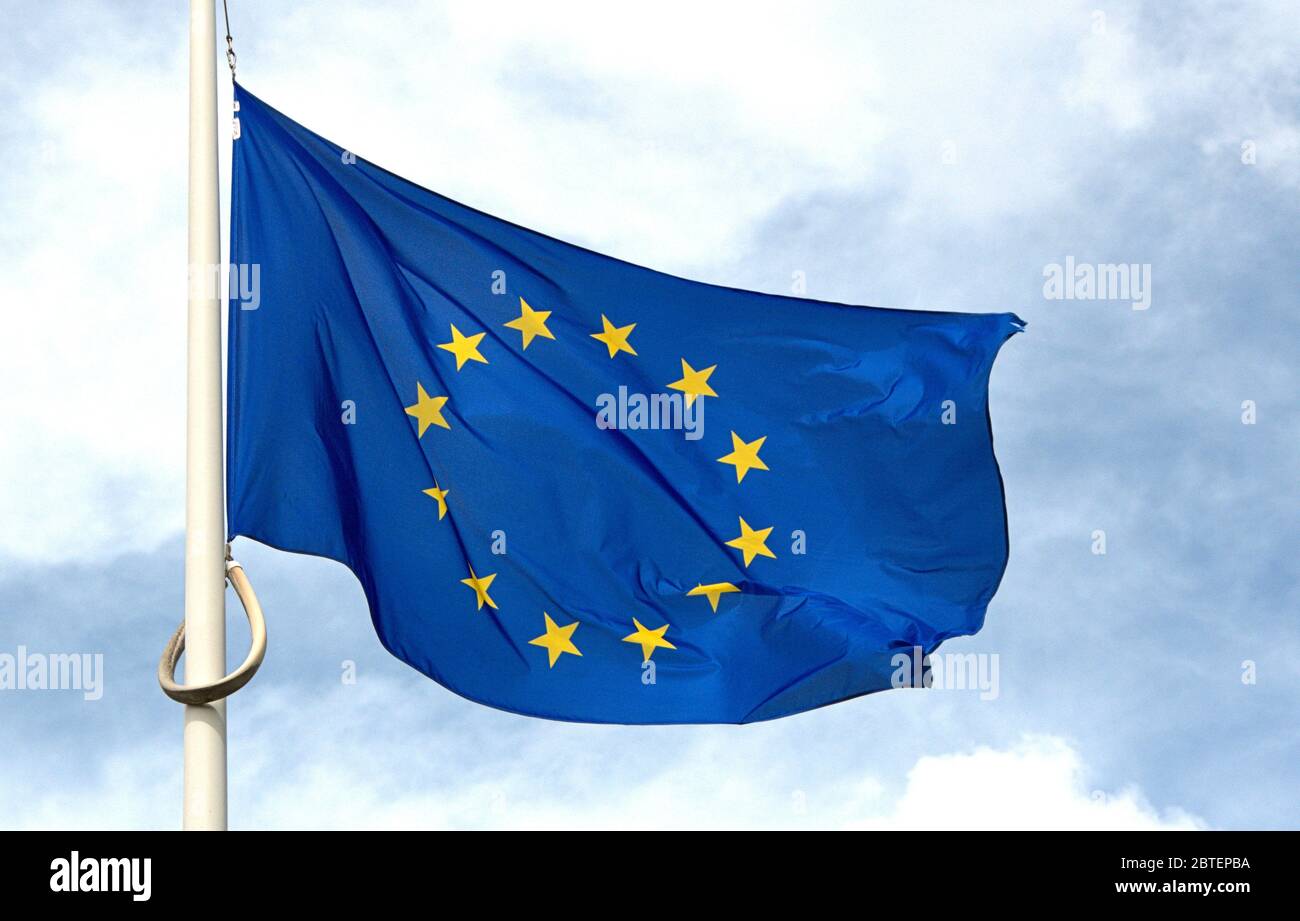 12 yellow stars on a flag hi-res stock photography and images - Alamy