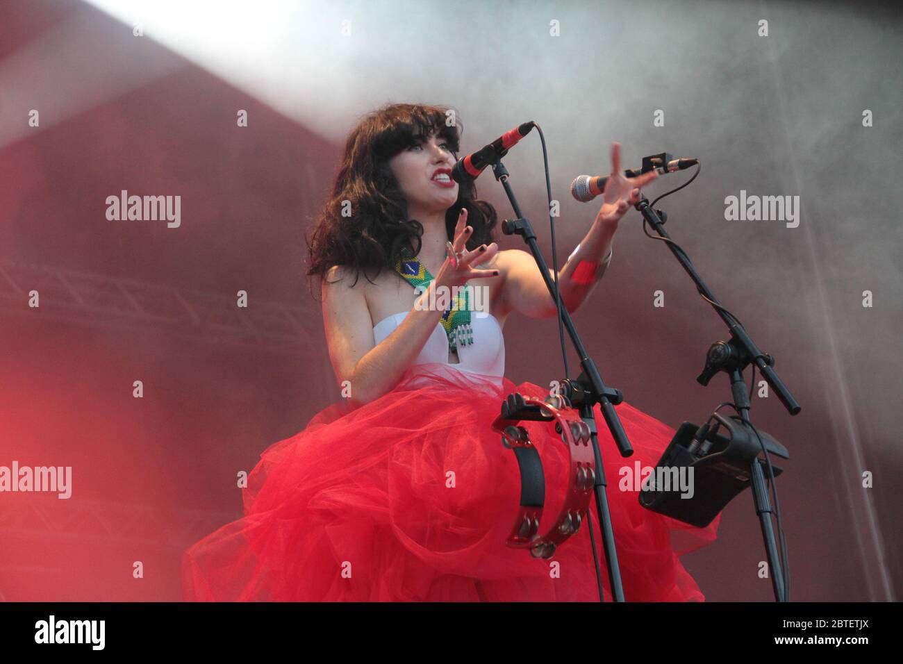 Kimbra singer hi-res stock photography and images - Alamy