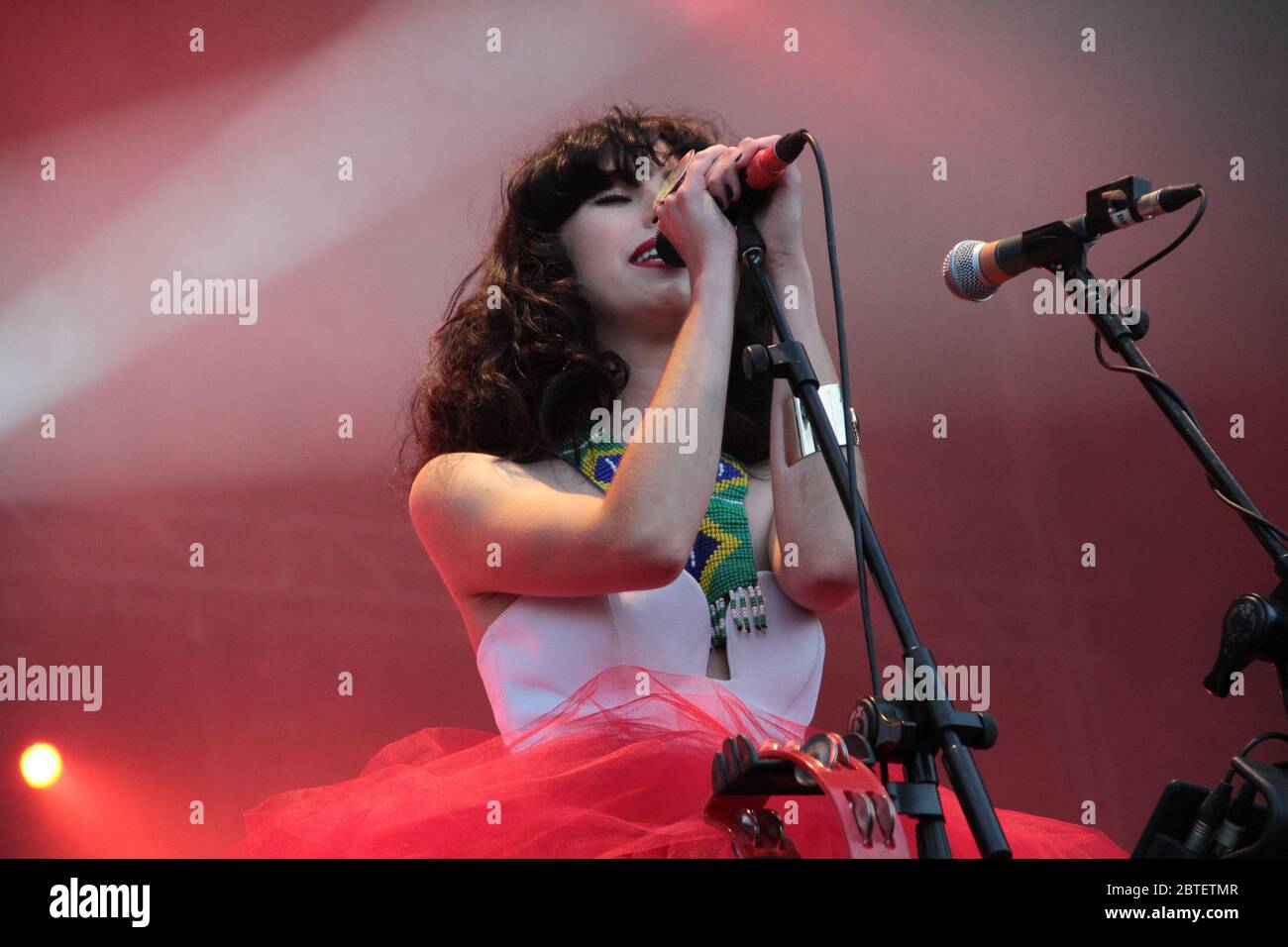 Kimbra singer hi-res stock photography and images - Alamy