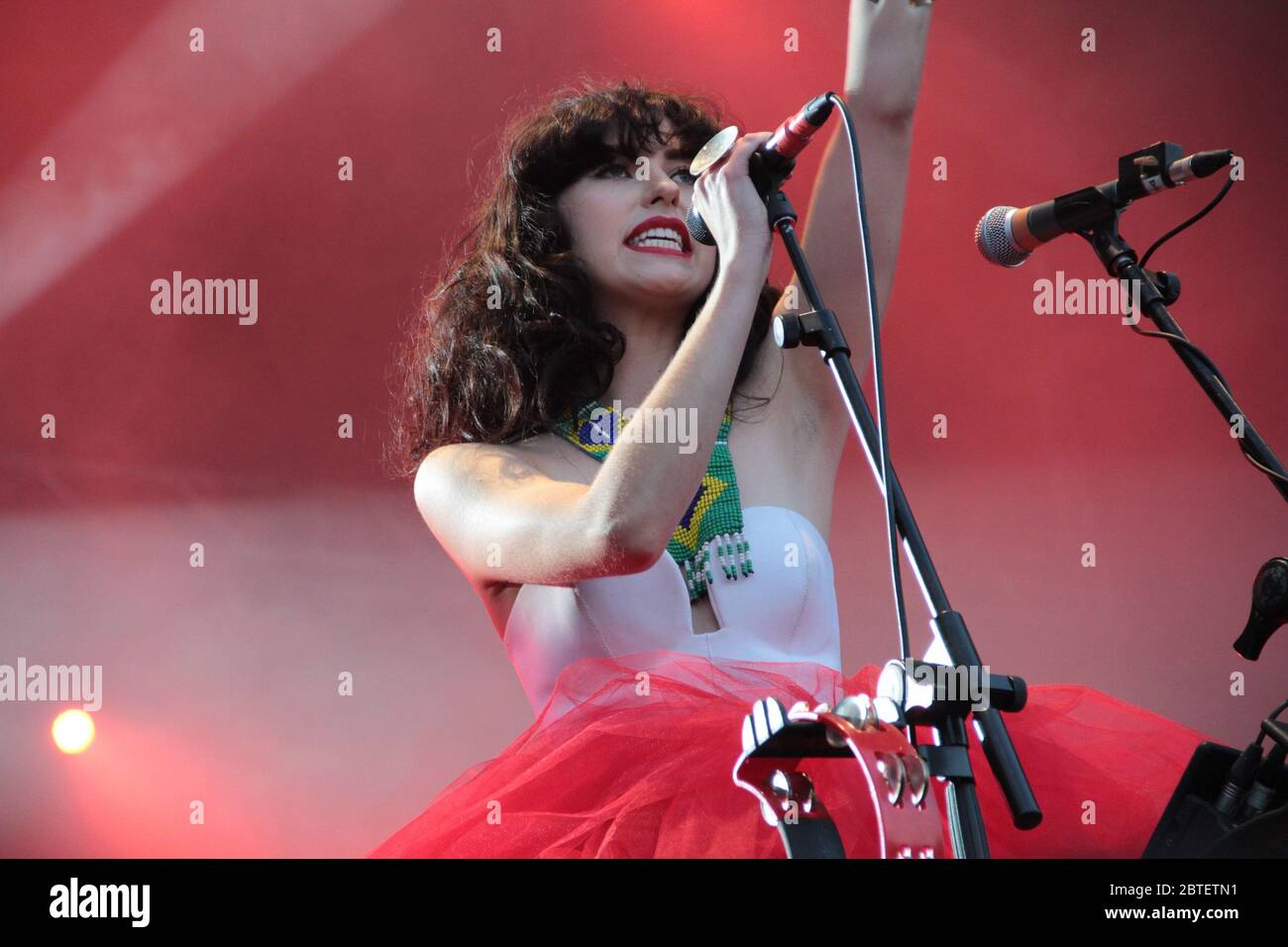 Kimbra singer hi-res stock photography and images - Alamy