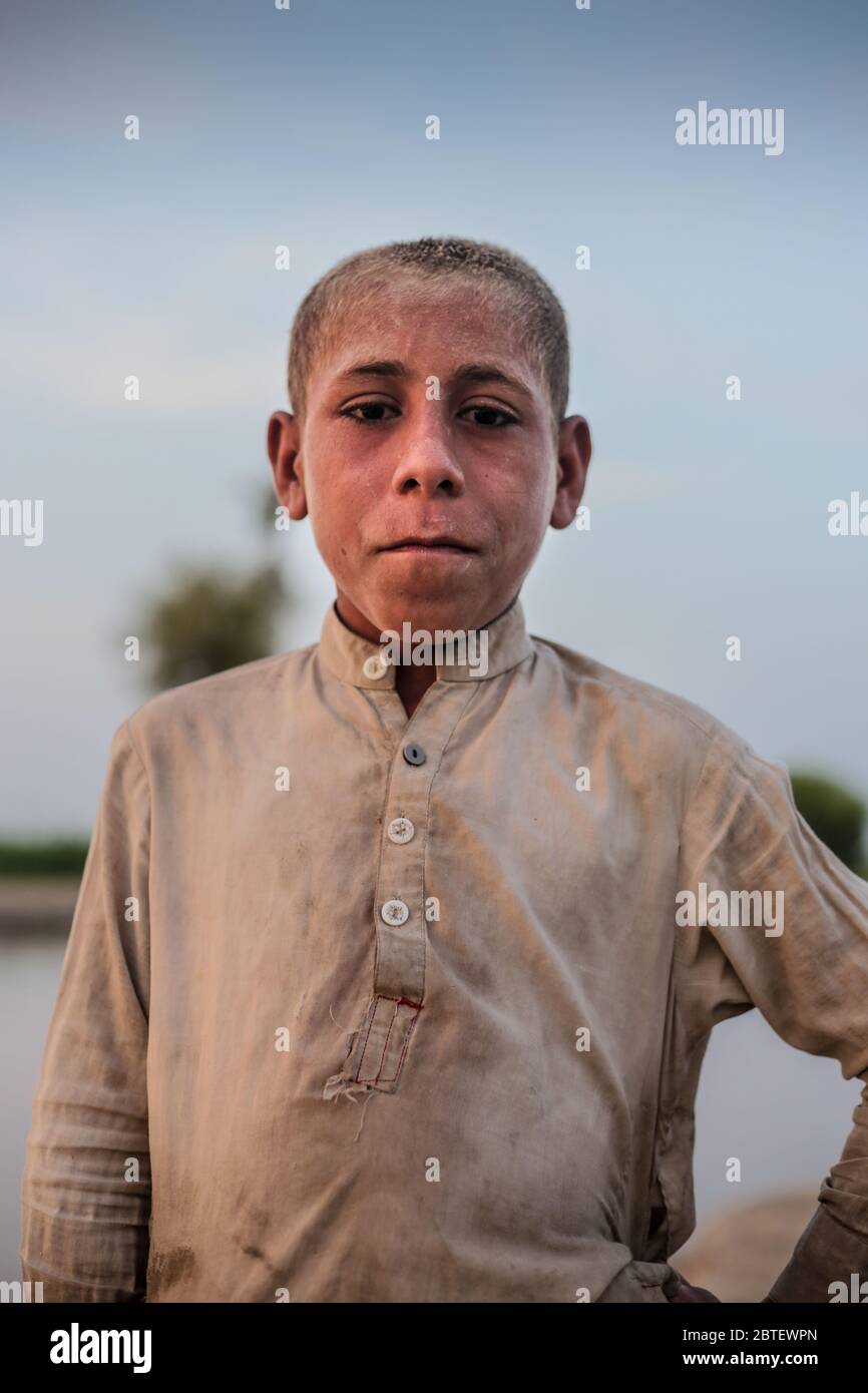 Pakistan face hi-res stock photography and images - Alamy