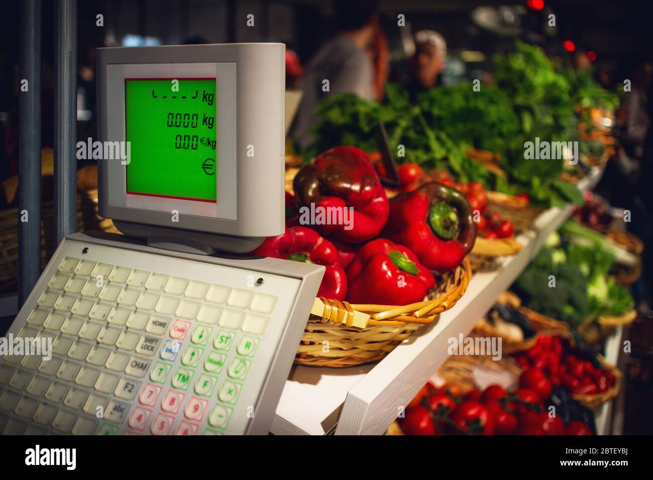 Supermarket produce scale hi-res stock photography and images - Alamy