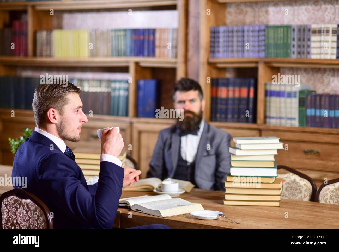 Vintage Men In Suits High Resolution Stock Photography and Images - Alamy