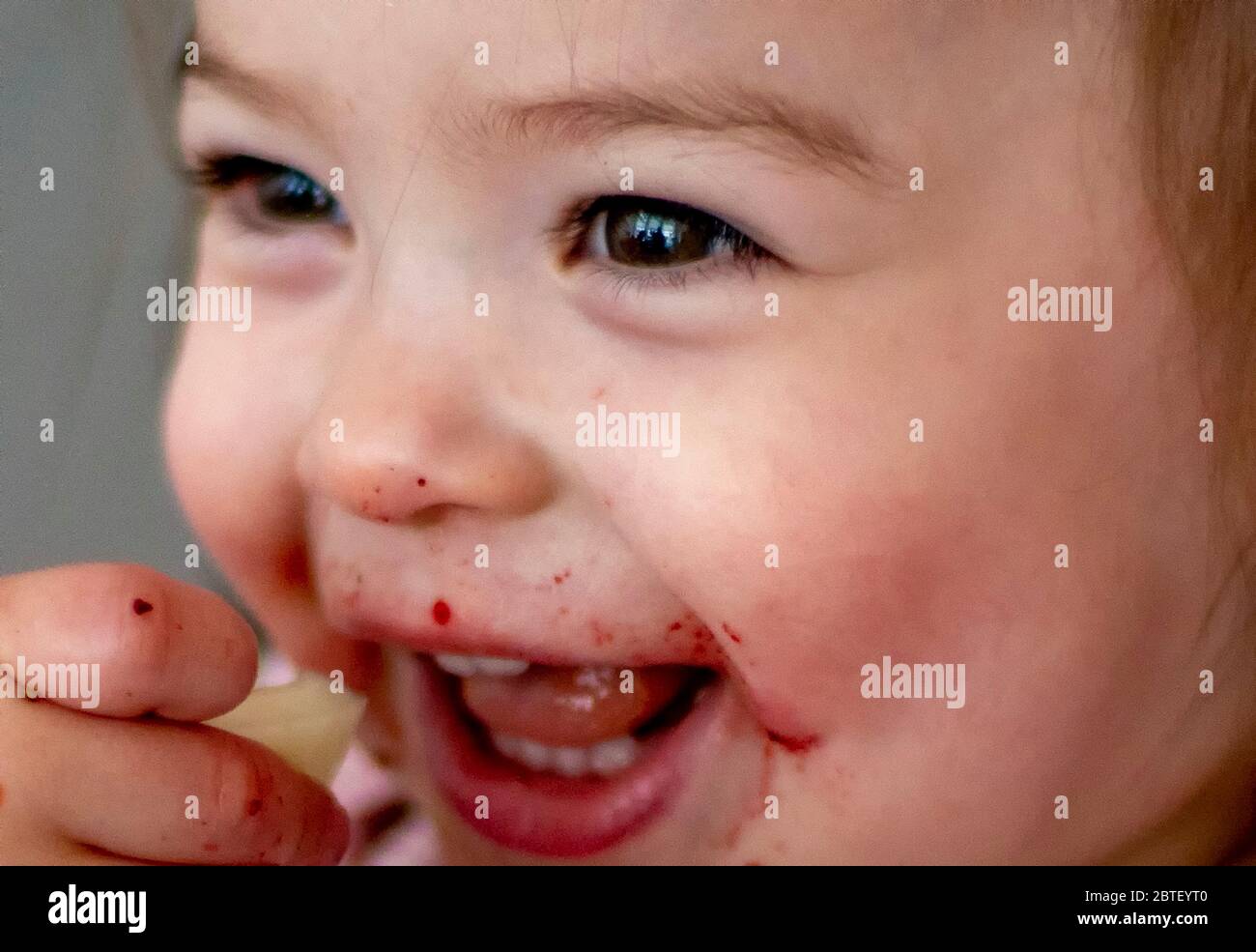 Food on the face Stock Photo - Alamy
