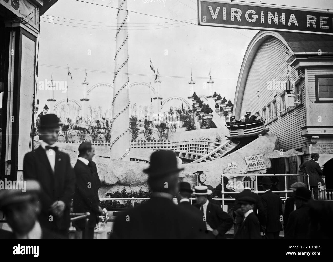 Virginia Reel Amusement Ride, Luna Park, Coney Island ca. 1910-1915 ...