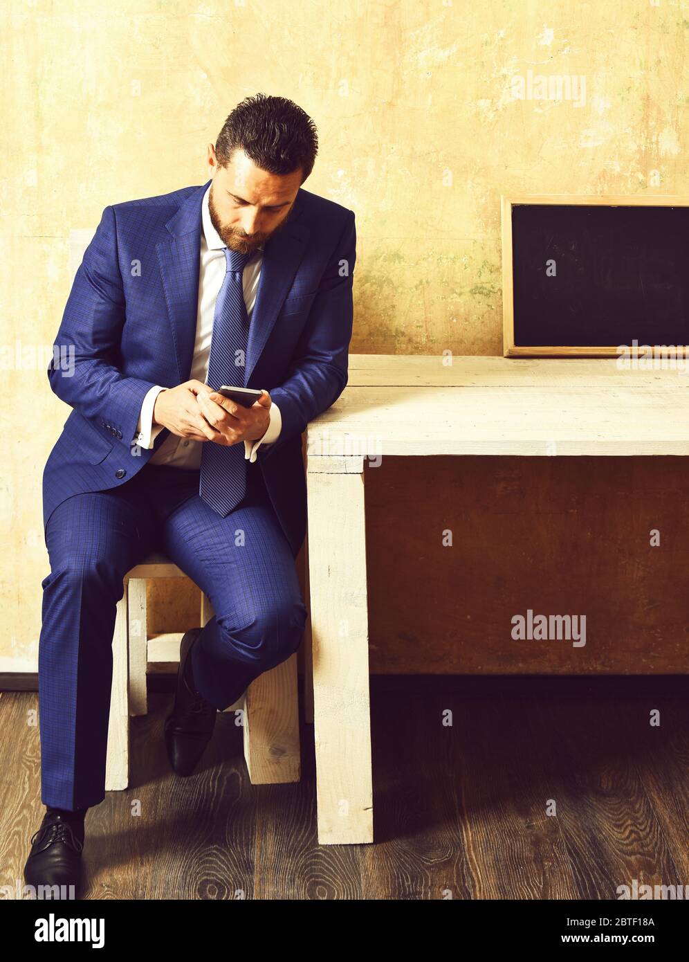 Employee interview texting hi-res stock photography and images - Alamy