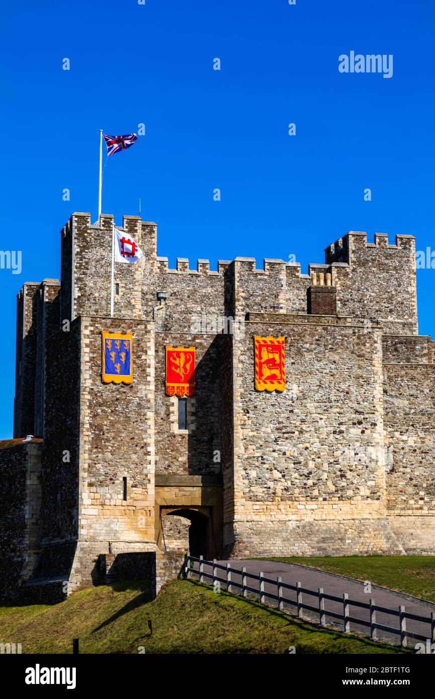 Dover castle gates hi-res stock photography and images - Alamy