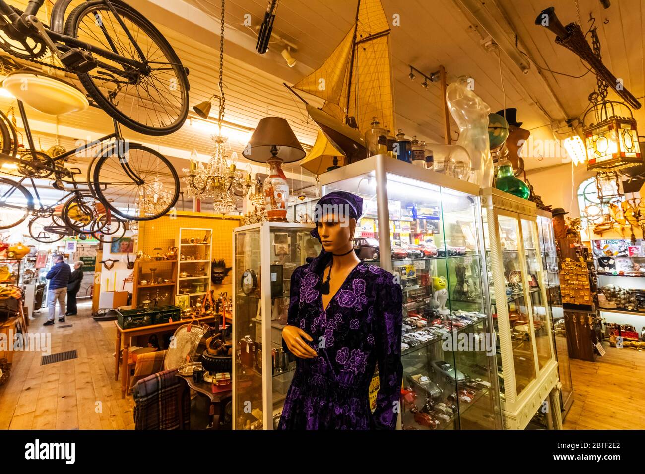 Lewes Antiques Centre High Resolution Stock Photography and Images - Alamy
