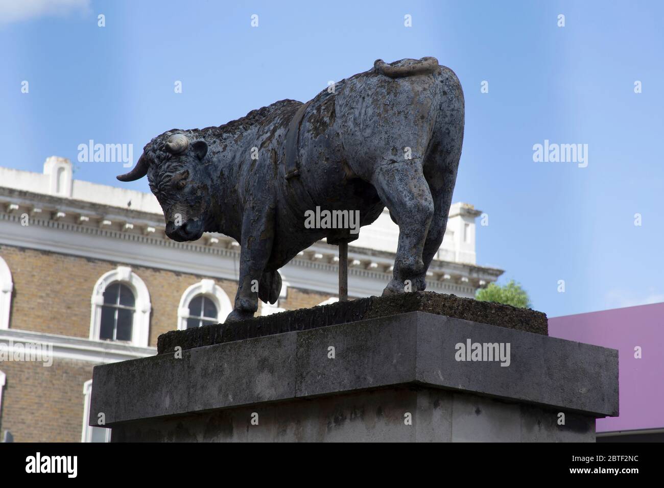 The bull pub london hi-res stock photography and images - Alamy