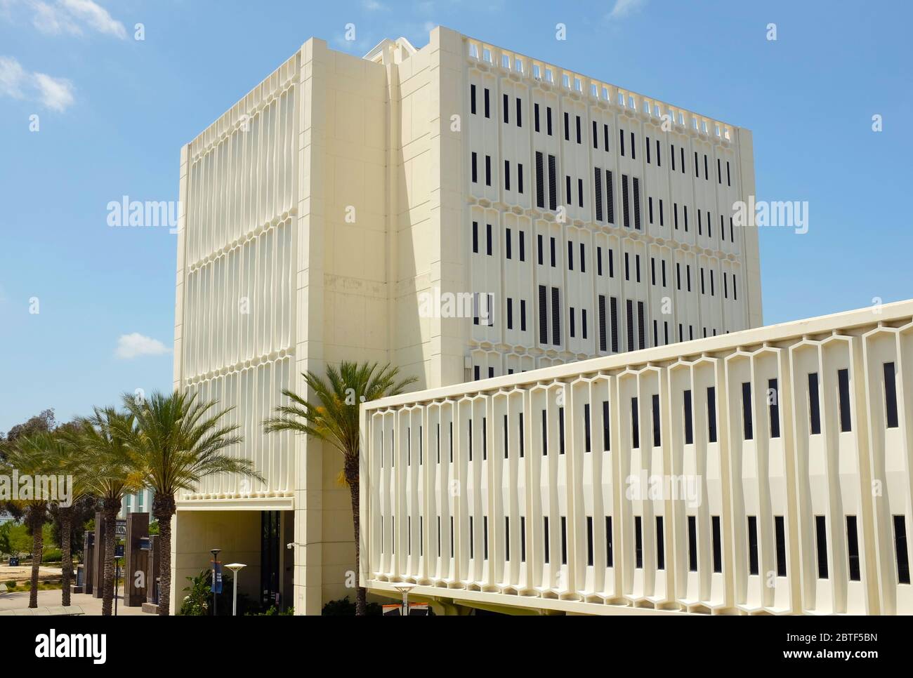FULLERTON CALIFORNIA - 23 MAY 2020: Langsdorf Hall at the main entrance ...