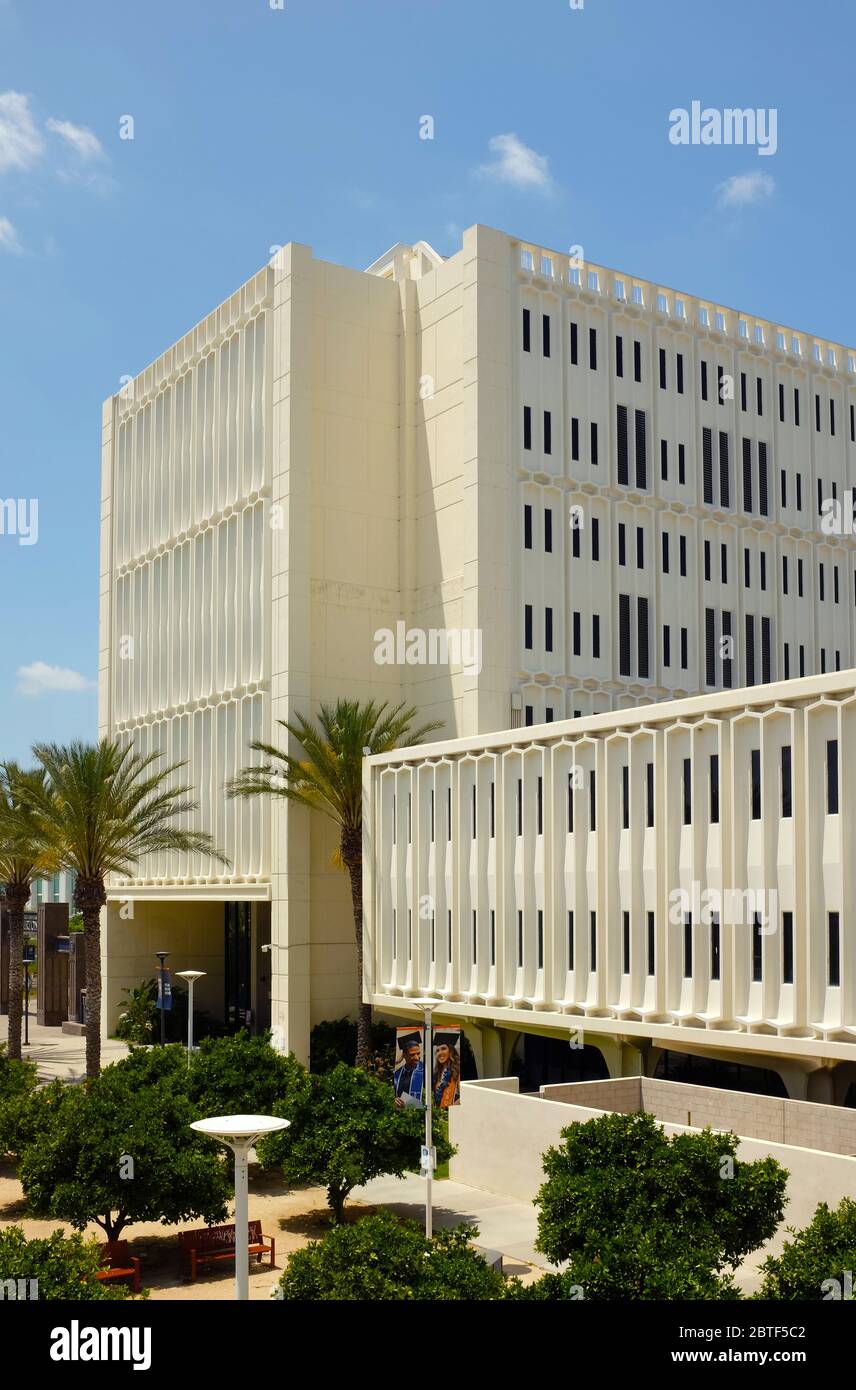FULLERTON CALIFORNIA - 23 MAY 2020: Langsdorf Hall at the main entrance ...
