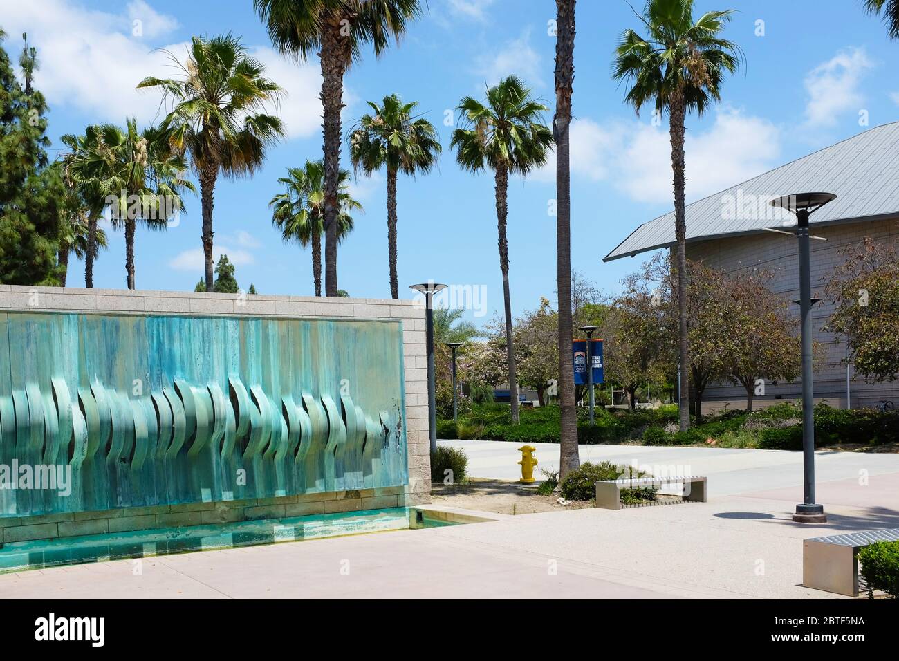 Water wall hi-res stock photography and images - Alamy
