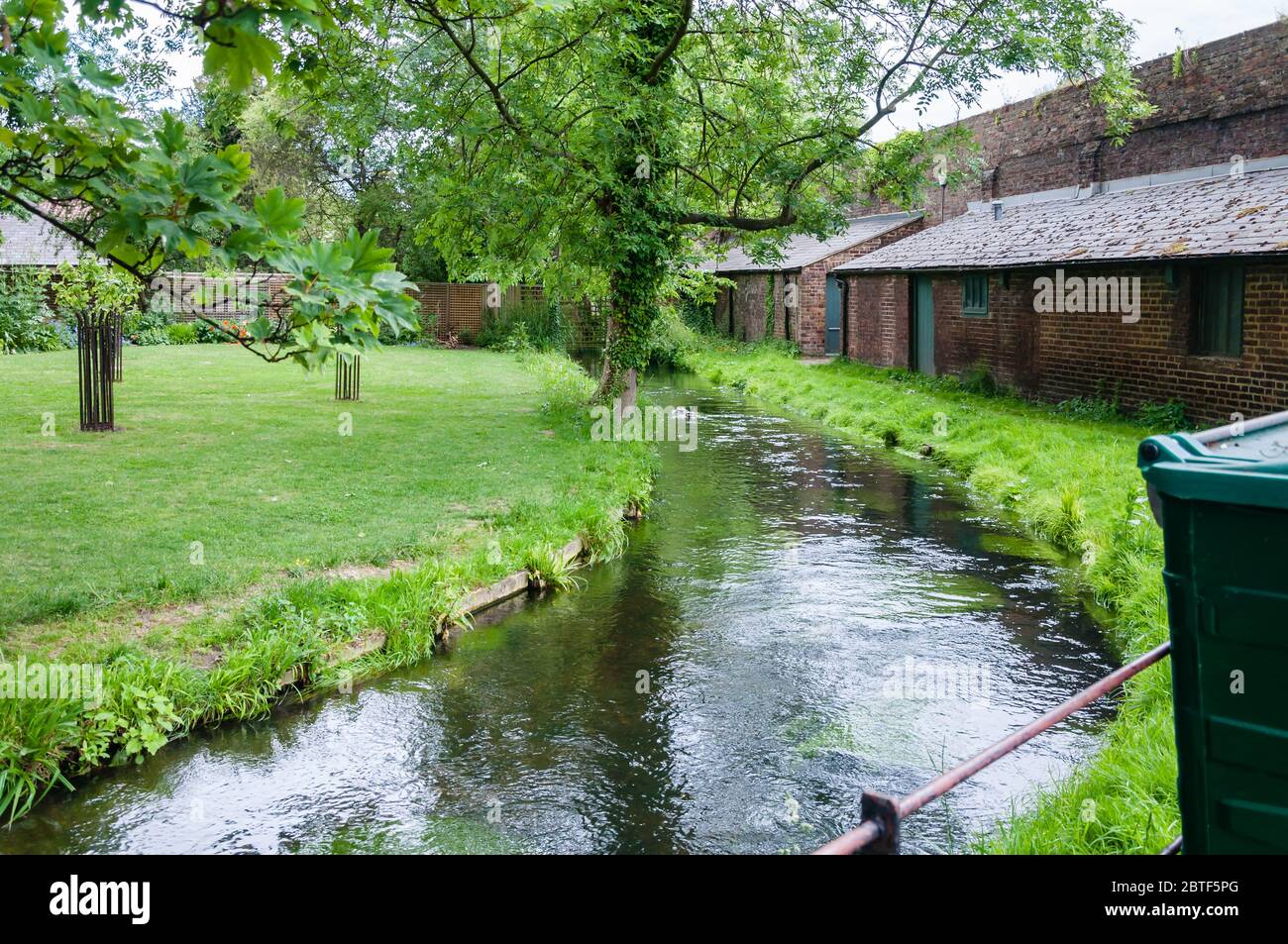 Wandle river trail hi-res stock photography and images - Alamy
