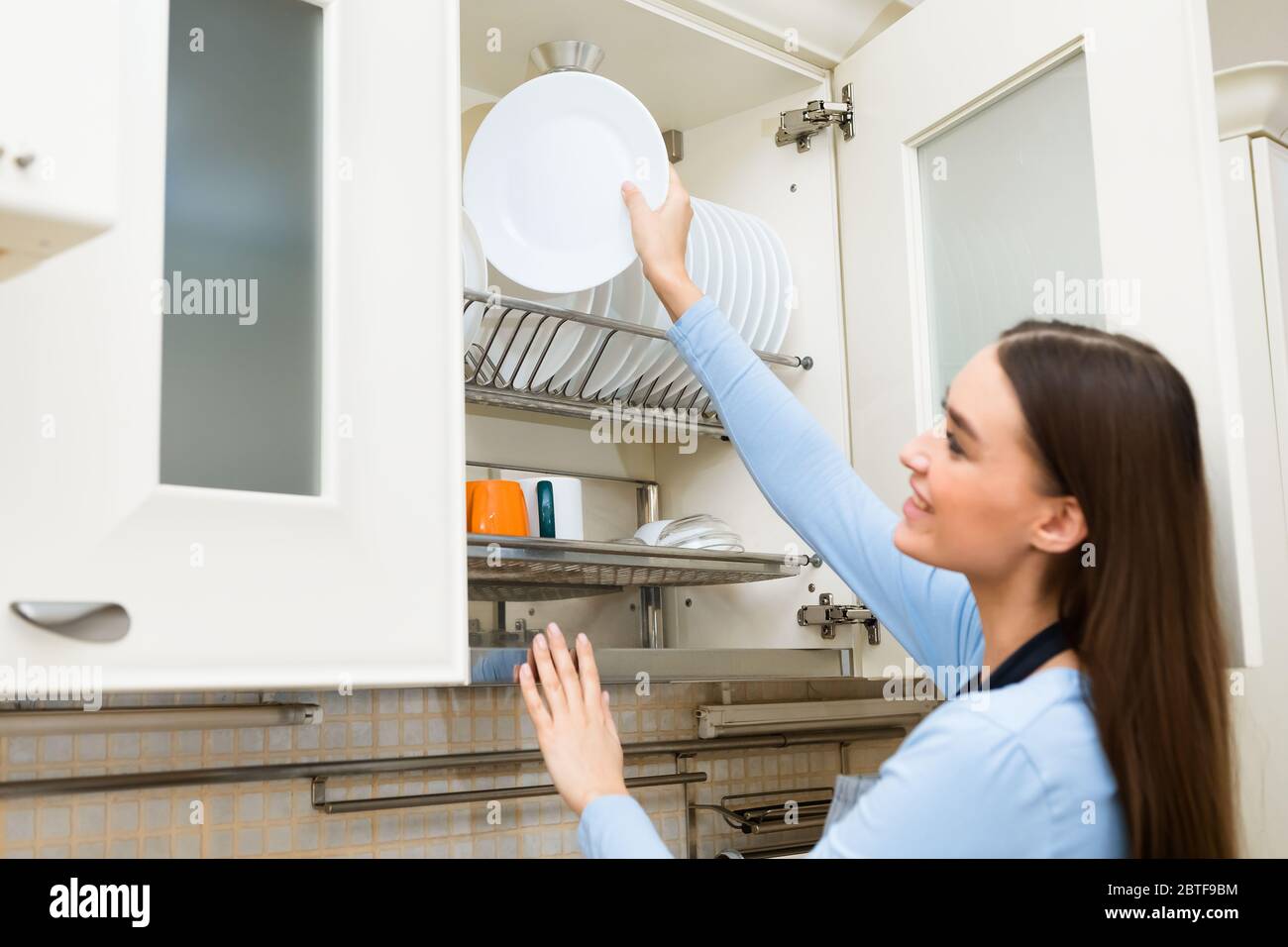 Storage shelf and cleaning hi-res stock photography and images - Alamy