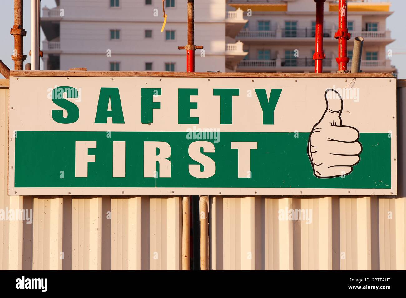 First aid sign board hi-res stock photography and images - Alamy