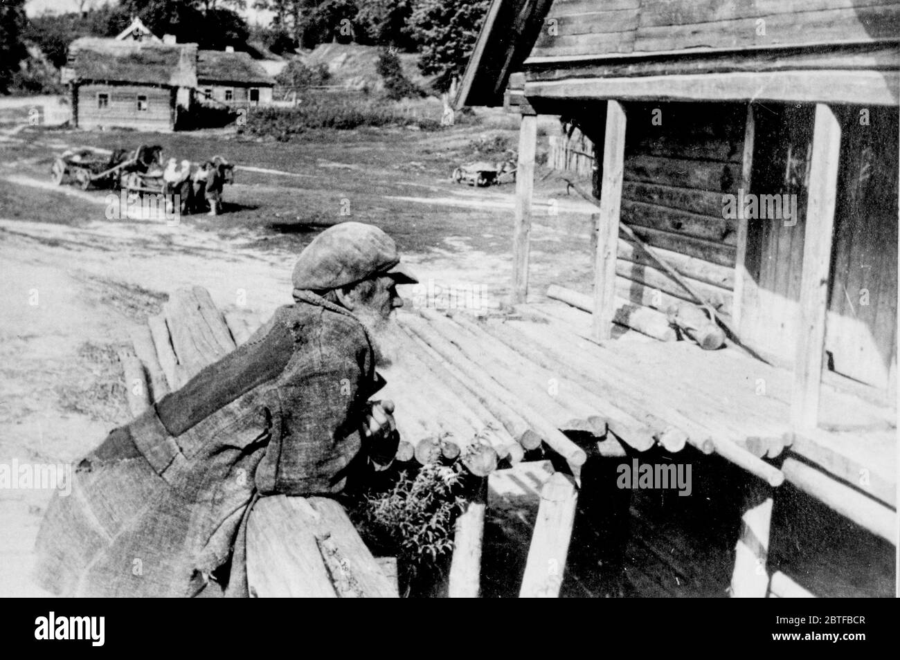 Russian Peasant Operation Barbarossa - German Invasion of Russia, 1941 ...