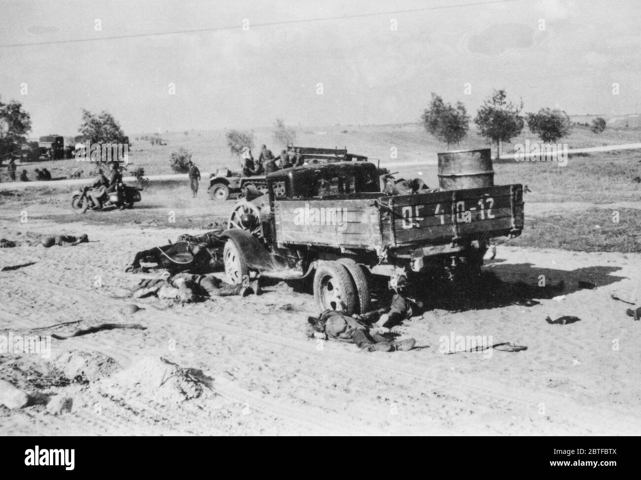 Russian prisoners of war on the Zulwa-Slonim highway. Operation ...