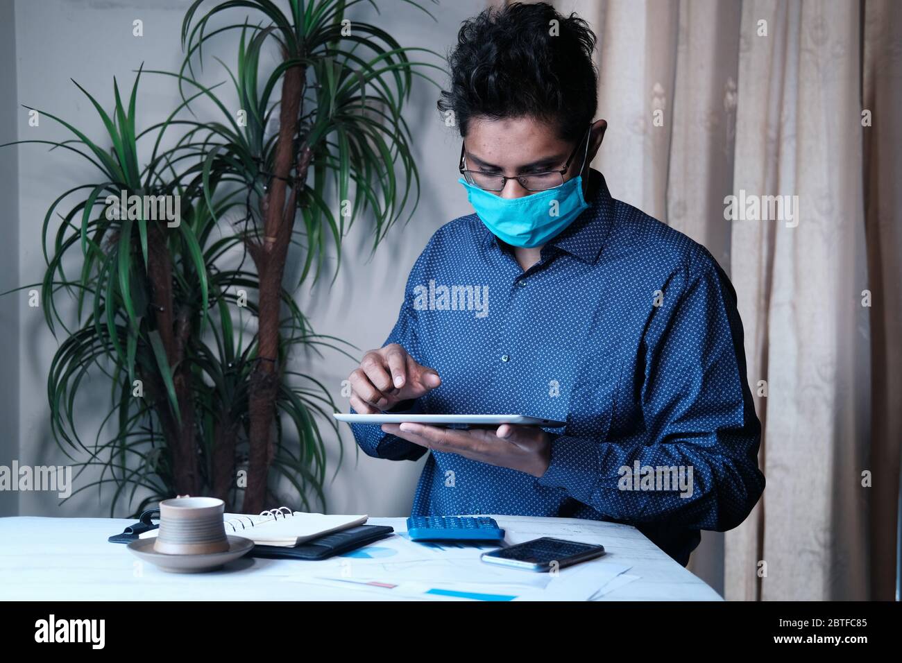 Tablet mask hi-res stock photography and images - Alamy