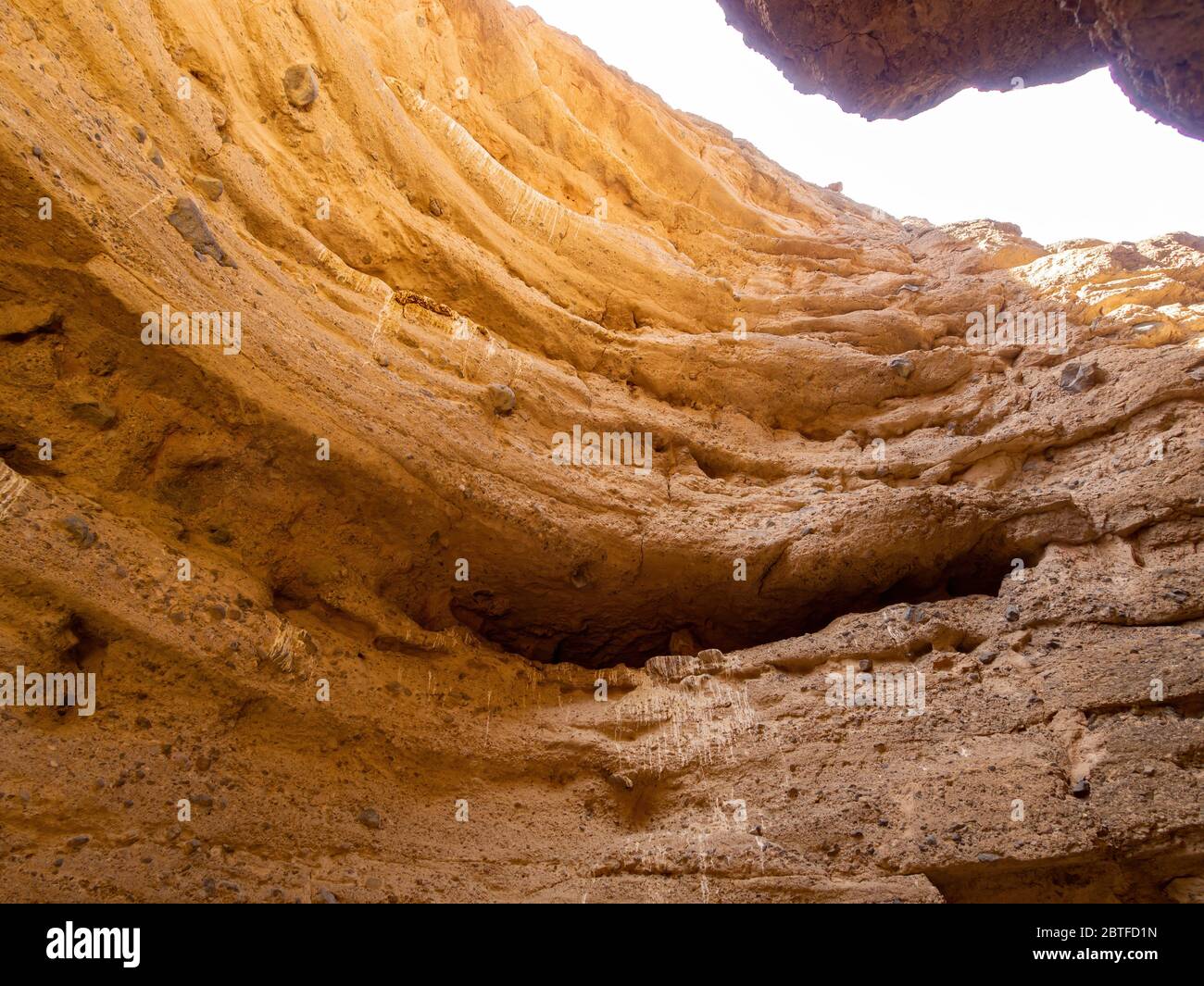 Beautiful along the famous White Owl Canyon trail at Lake Mead, Nevada ...