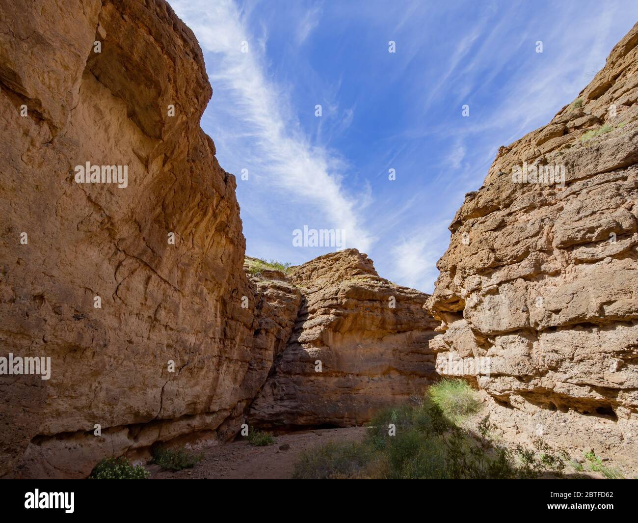Beautiful along the famous White Owl Canyon trail at Lake Mead, Nevada Stock Photo - Alamy