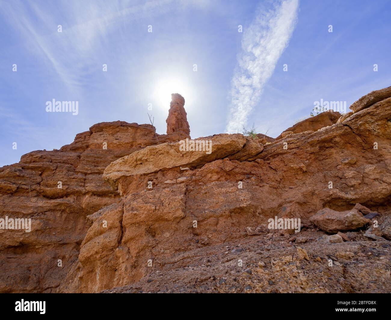Beautiful along the famous White Owl Canyon trail at Lake Mead, Nevada ...