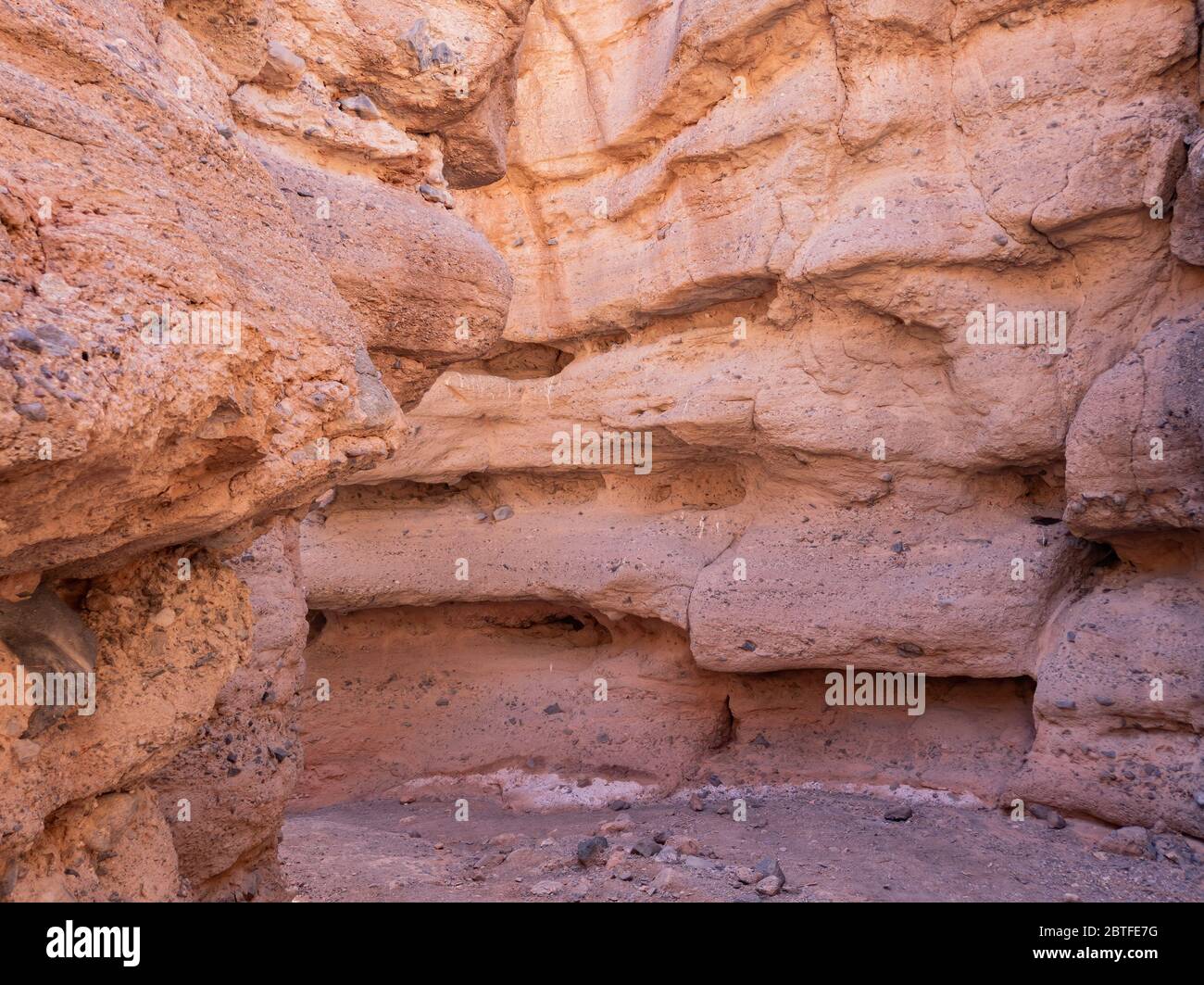 Beautiful along the famous White Owl Canyon trail at Lake Mead, Nevada ...