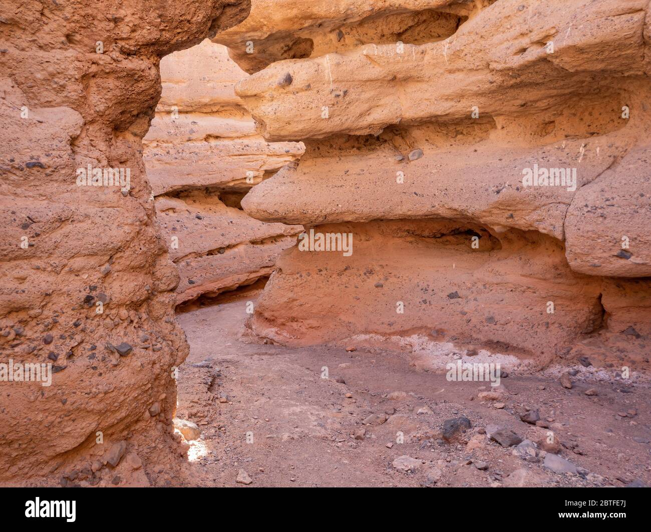 Beautiful along the famous White Owl Canyon trail at Lake Mead, Nevada ...