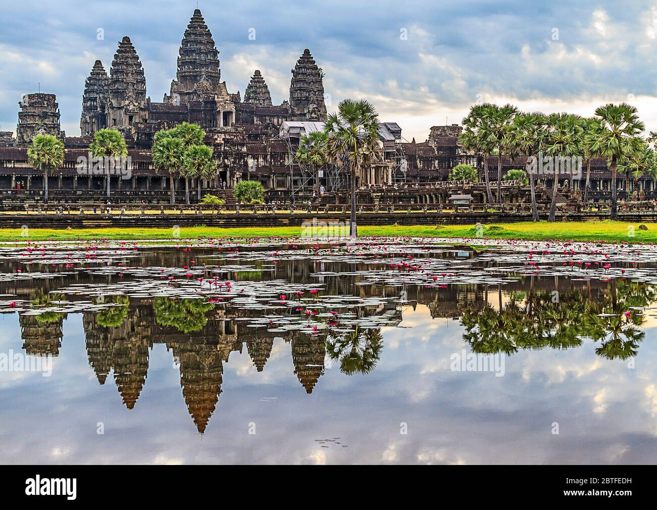 By king suryavarman ii hi-res stock photography and images - Alamy