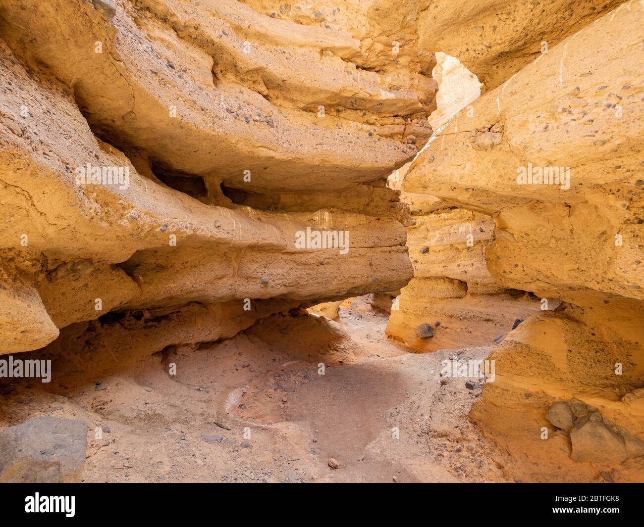 Beautiful along the famous White Owl Canyon trail at Lake Mead, Nevada ...