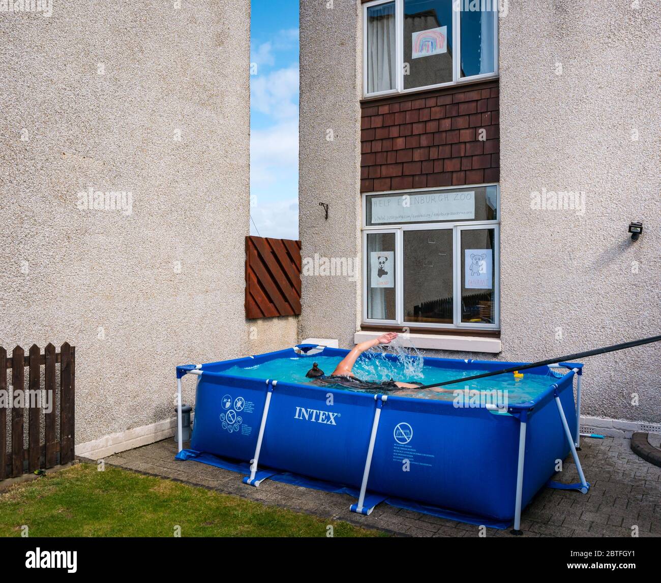 Paddling pool hi-res stock photography and images - Alamy