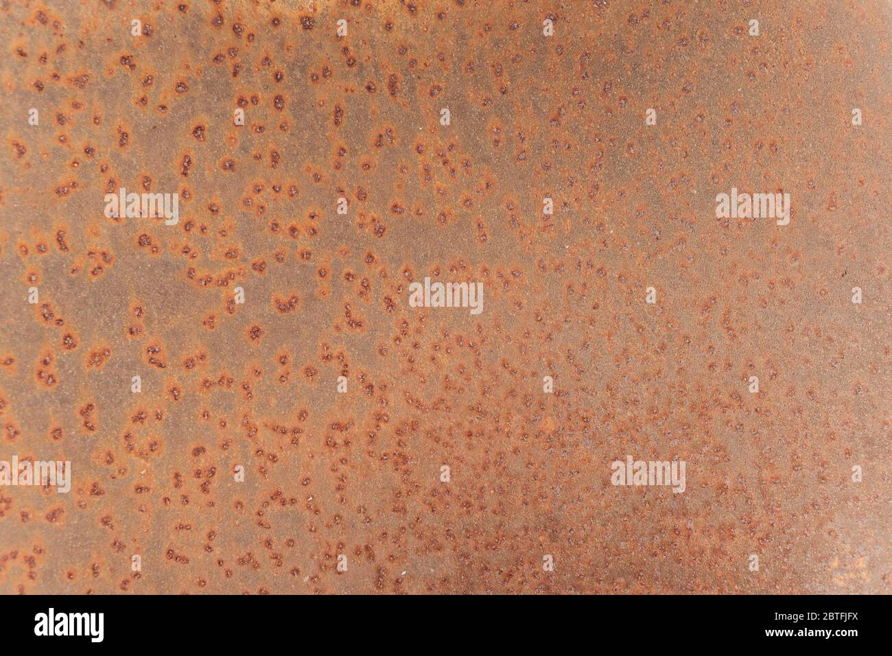 Steel walkway mats sprayed red rust.Iron surface rust Stock Photo - Alamy