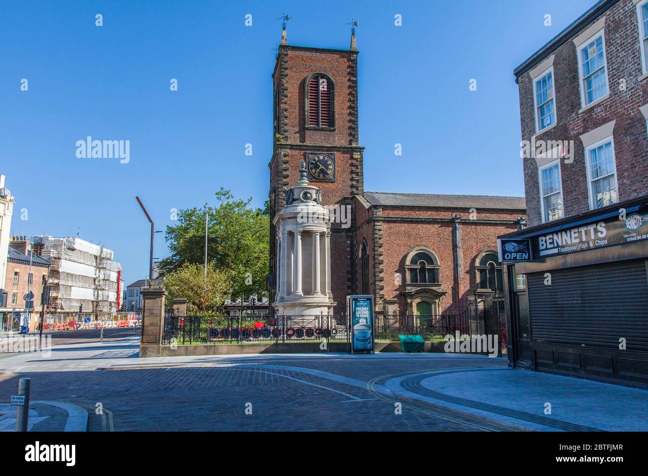 St Thomas church and war memorial in Stockton on Tees,England,UK Stock ...