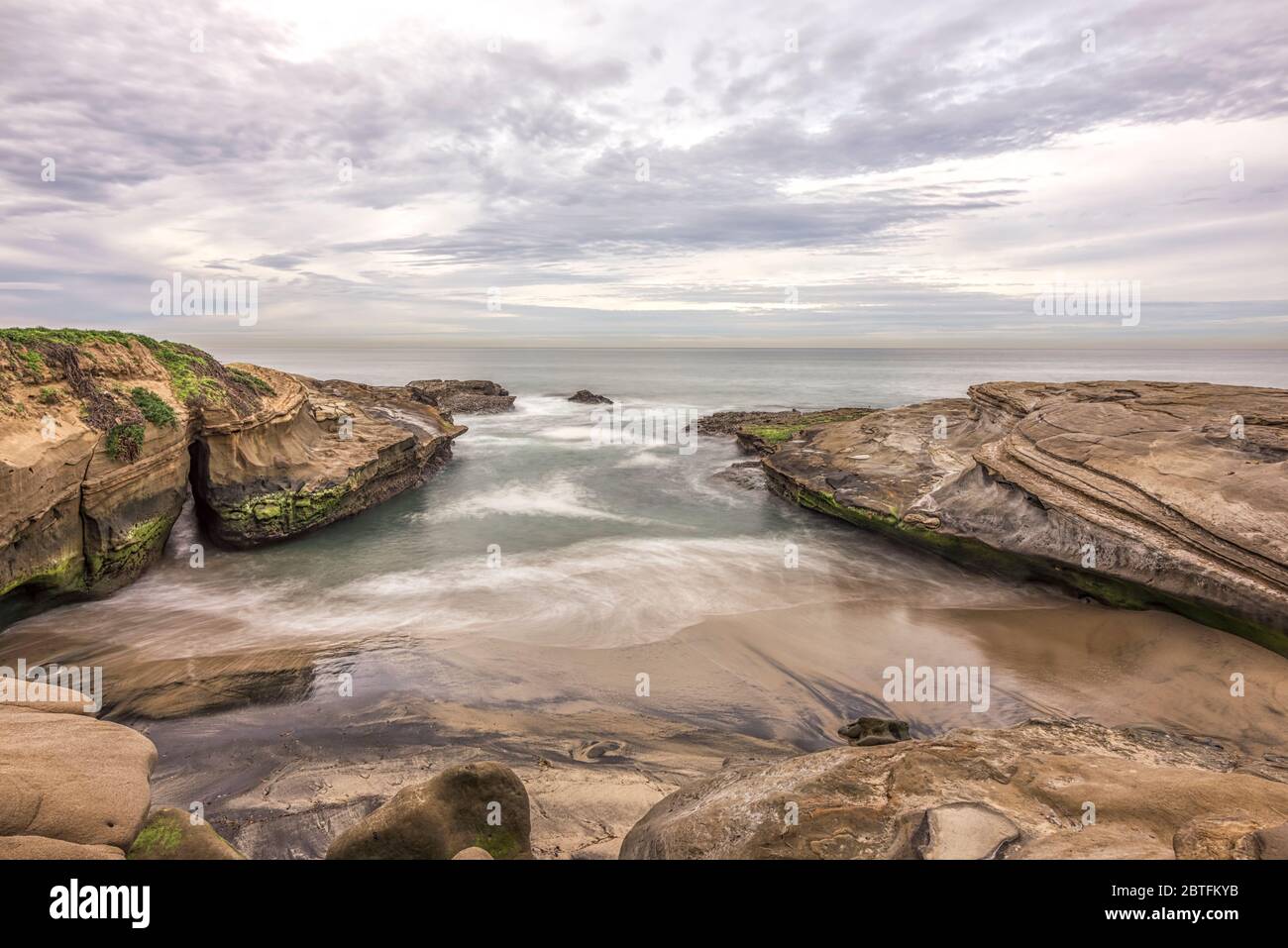 Coastal morning scene at Santa Cruz Beach. In the Ocean Beach community ...