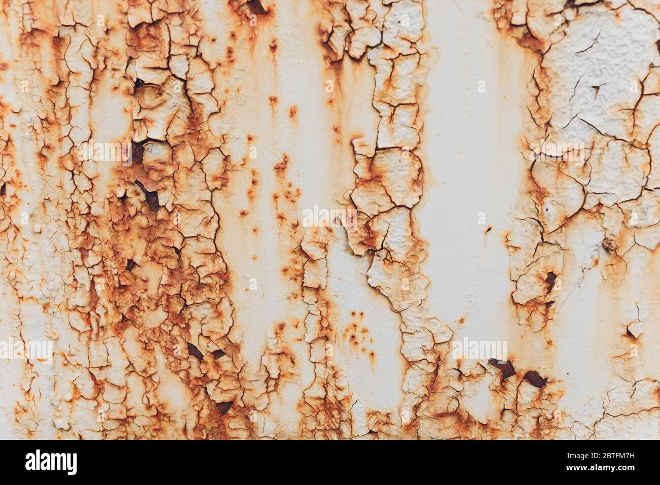 Steel walkway mats sprayed red rust.Iron surface rust Stock Photo - Alamy