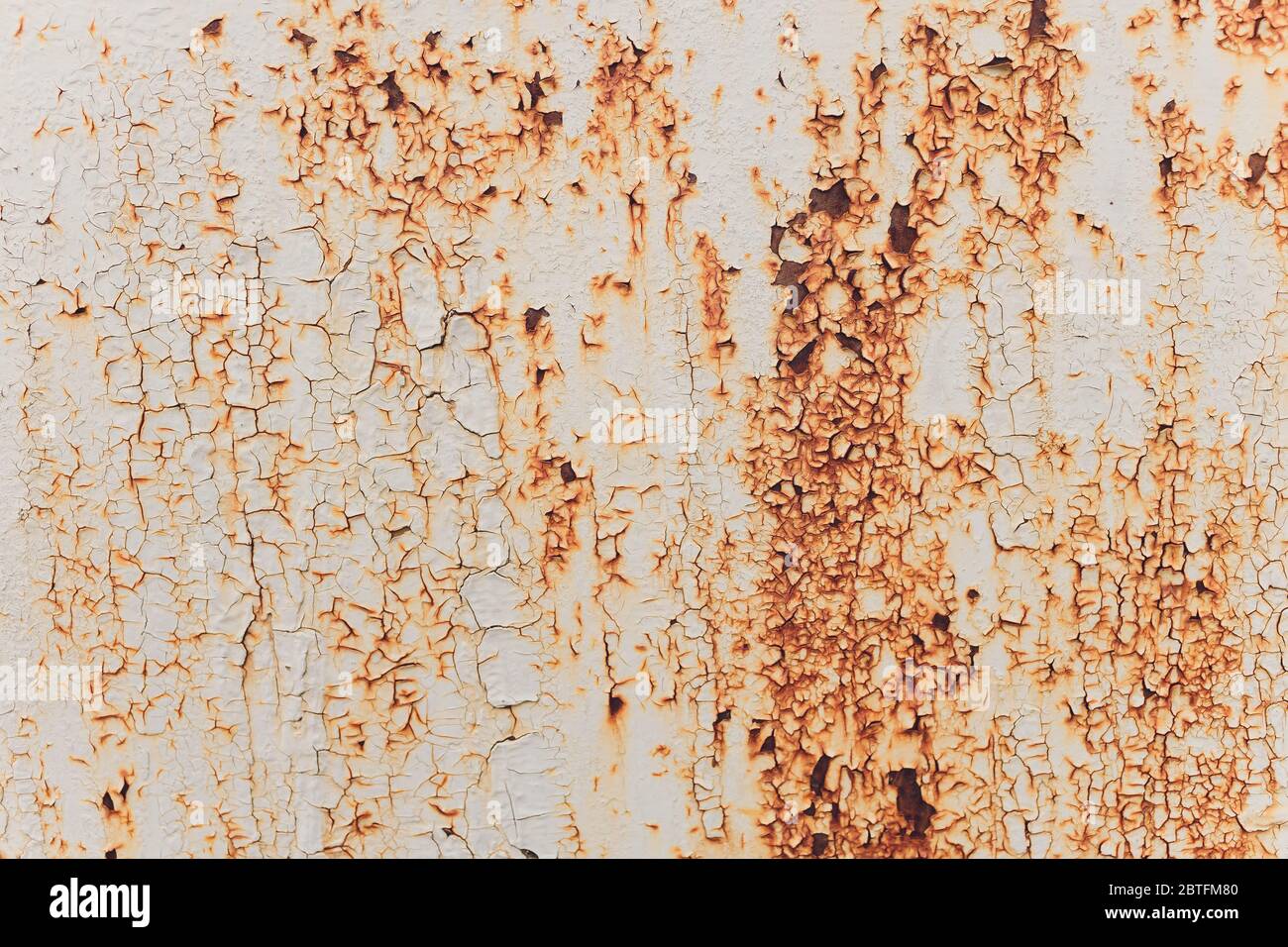 Steel walkway mats sprayed red rust.Iron surface rust Stock Photo - Alamy