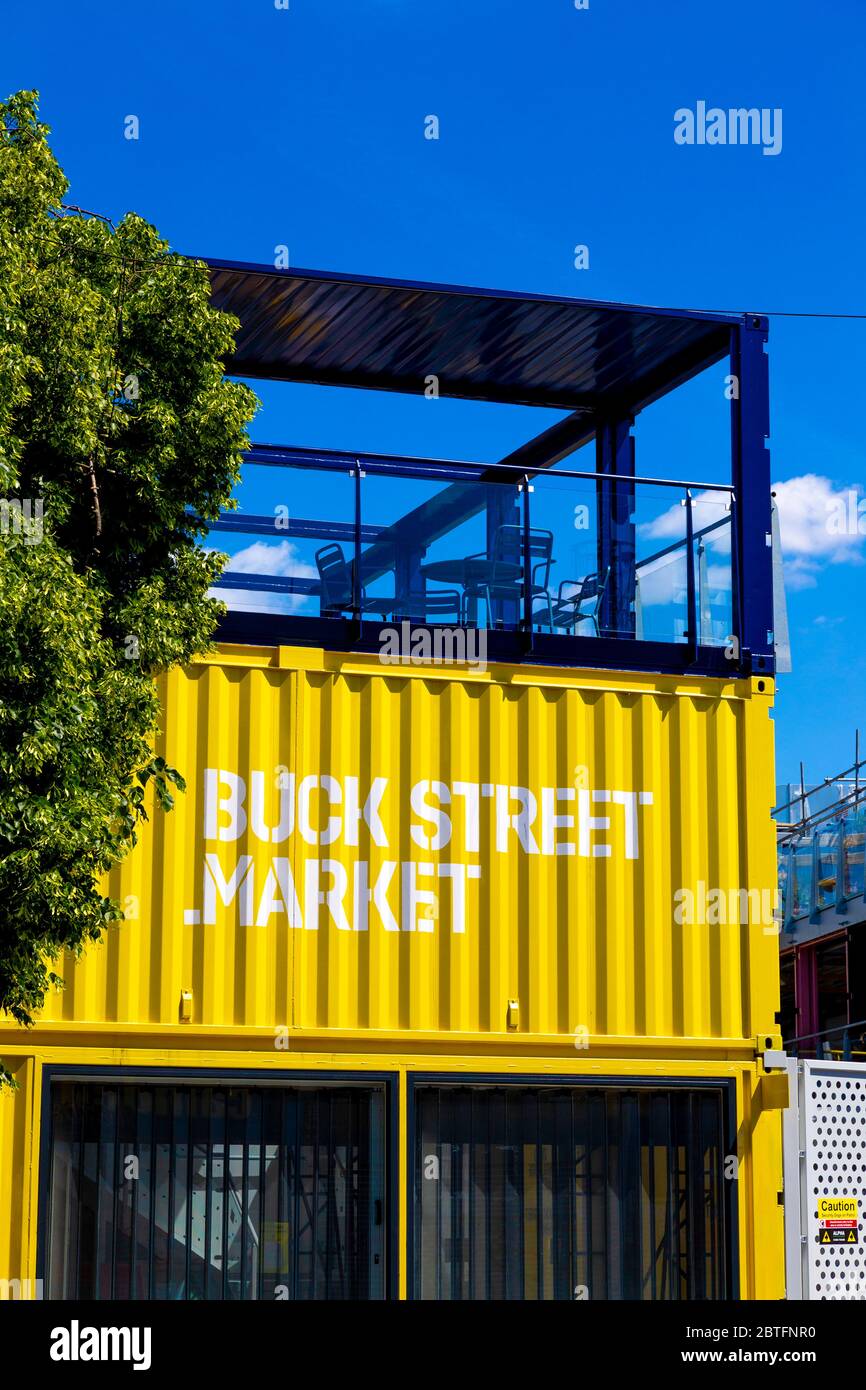 Shipping containers architecture hi-res stock photography and images ...