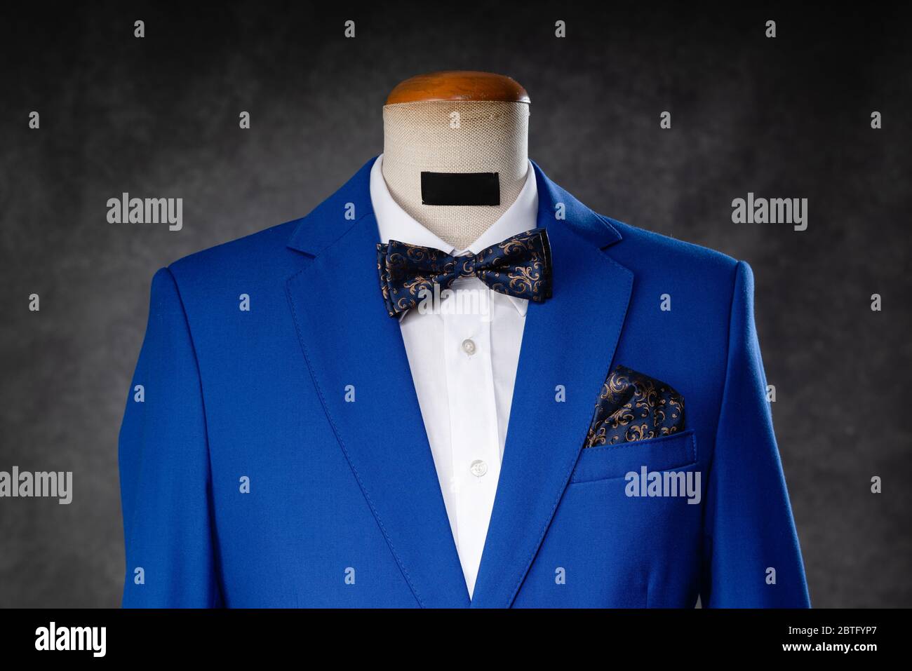 Male suit on dummy Stock Photo - Alamy
