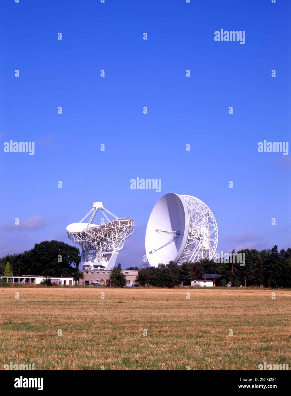 Jodrell bank hi-res stock photography and images - Alamy