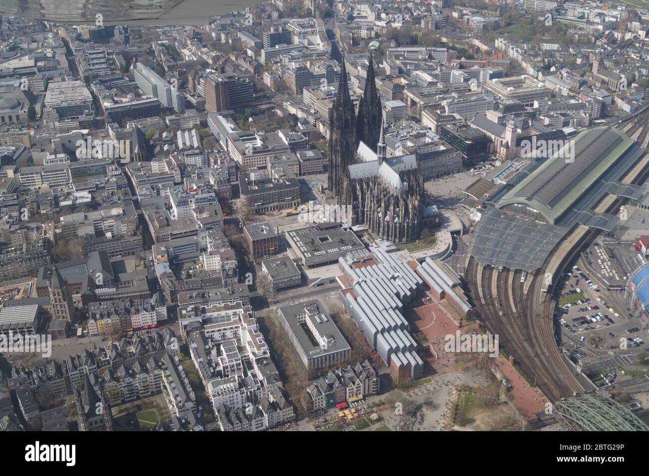 Kölner dom aerial hi-res stock photography and images - Alamy