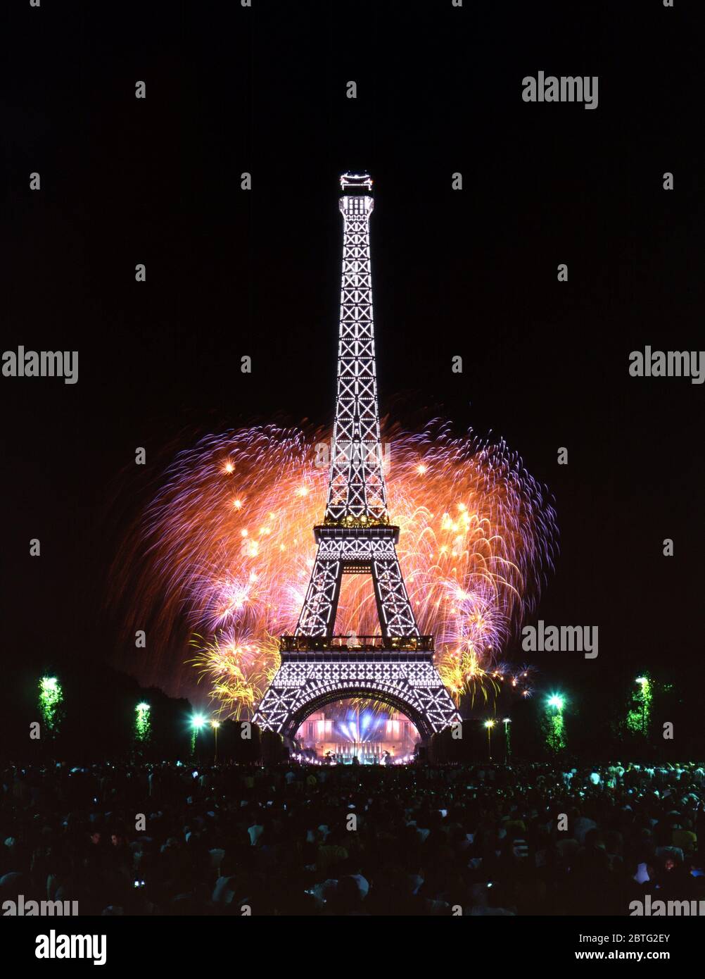 Fireworks, Eiffel Tower, Paris, France Stock Photo - Alamy