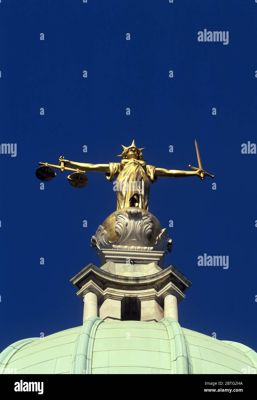 Scales of Justice, Old Bailey, London, England Stock Photo - Alamy