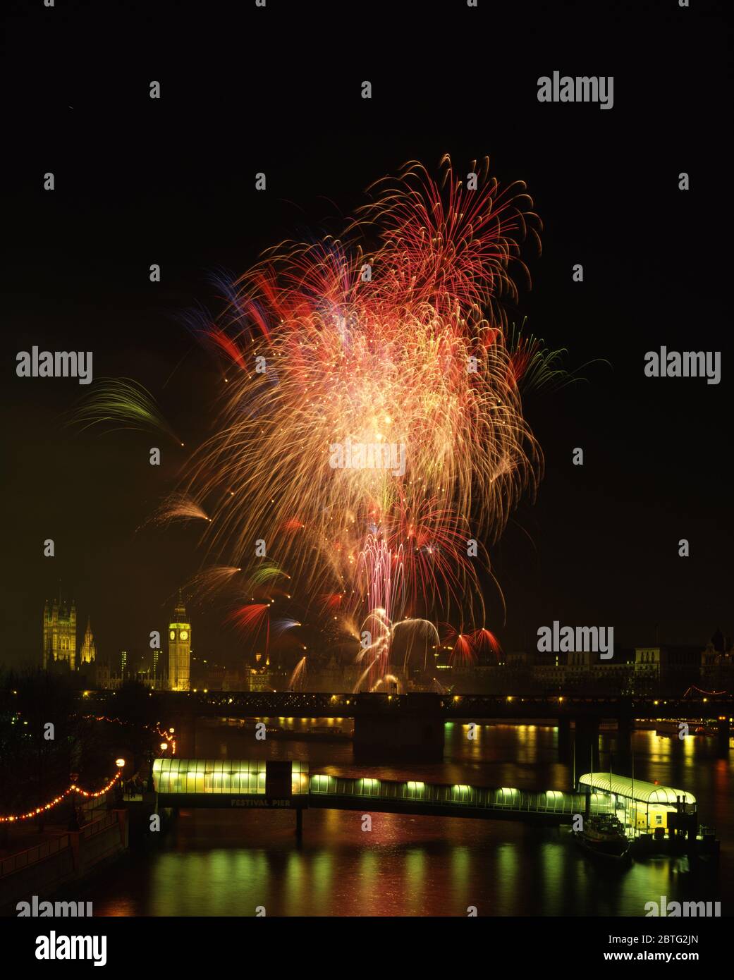Big ben fireworks hi-res stock photography and images - Alamy