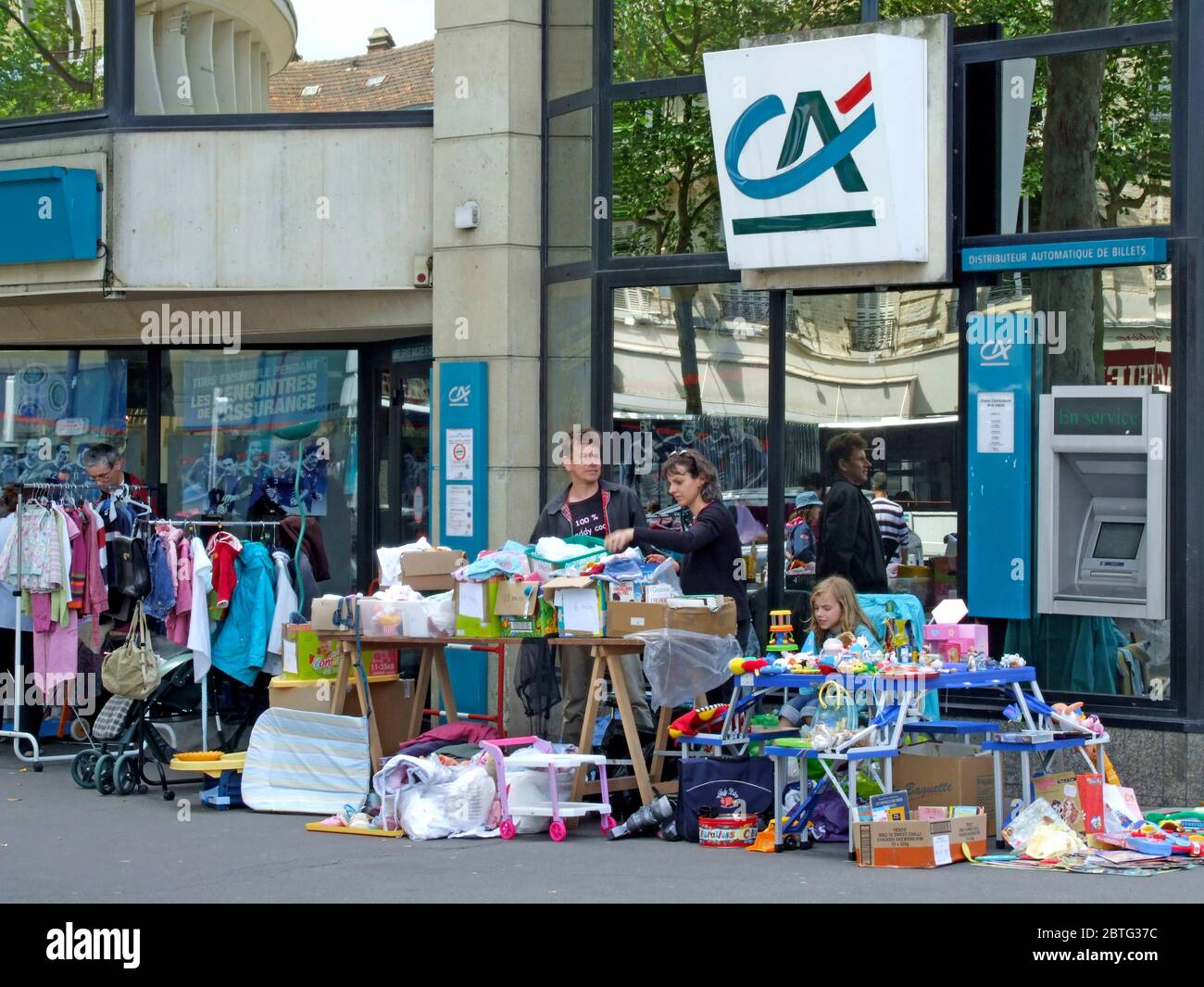 Boot atm hi-res stock photography and images - Alamy