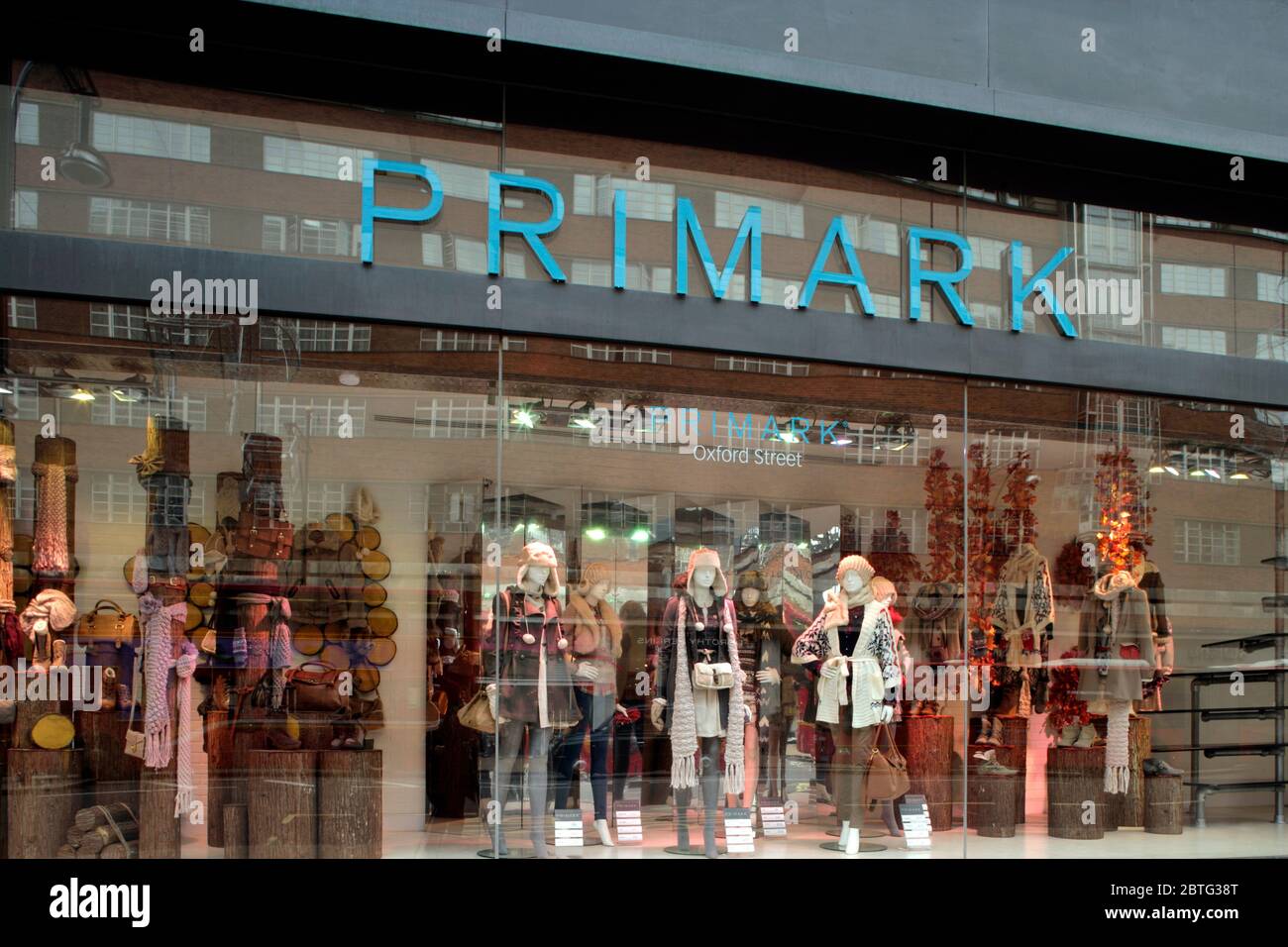Primark fashion store hi-res stock photography and images - Alamy