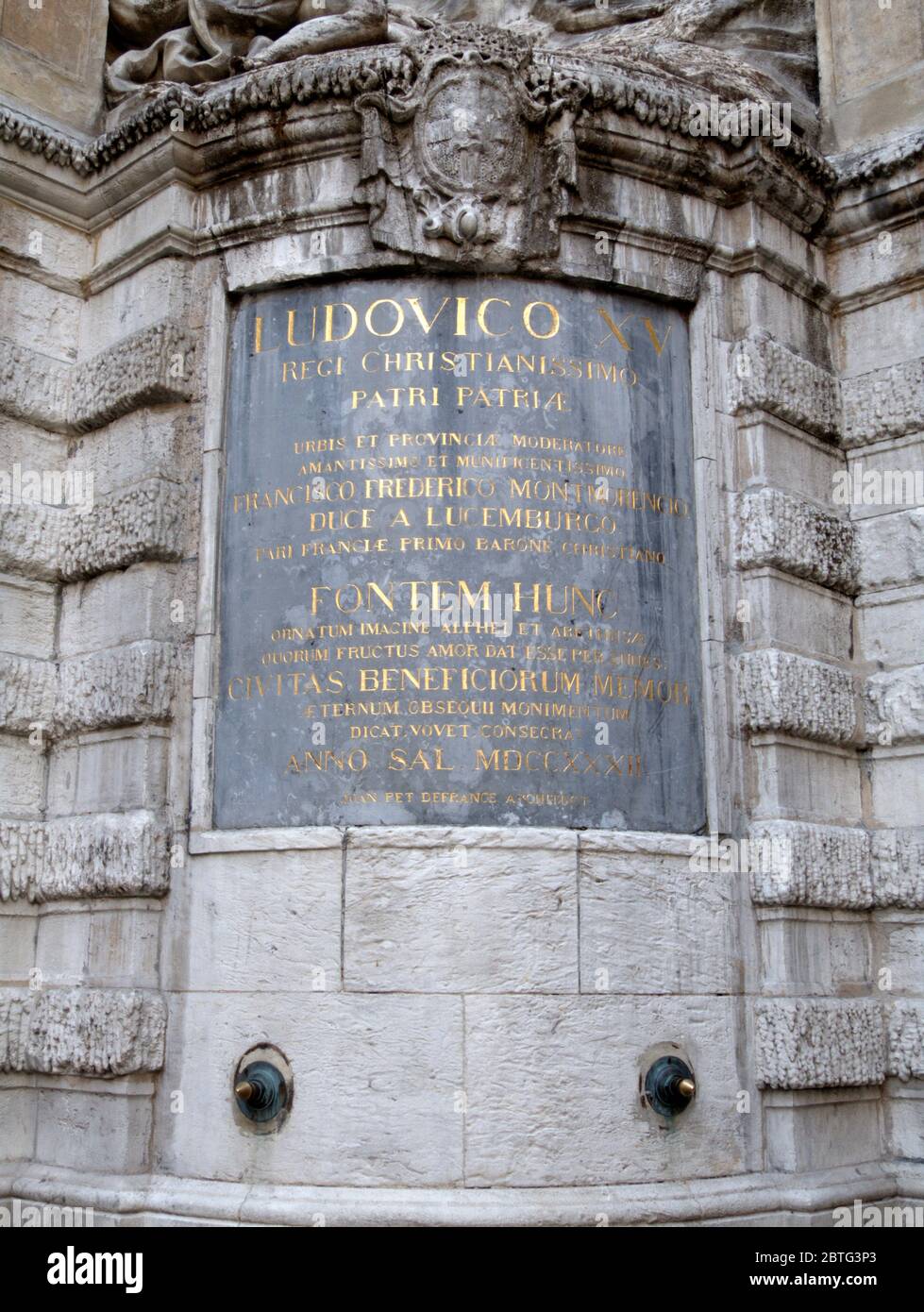Fountain rouen hi-res stock photography and images - Alamy