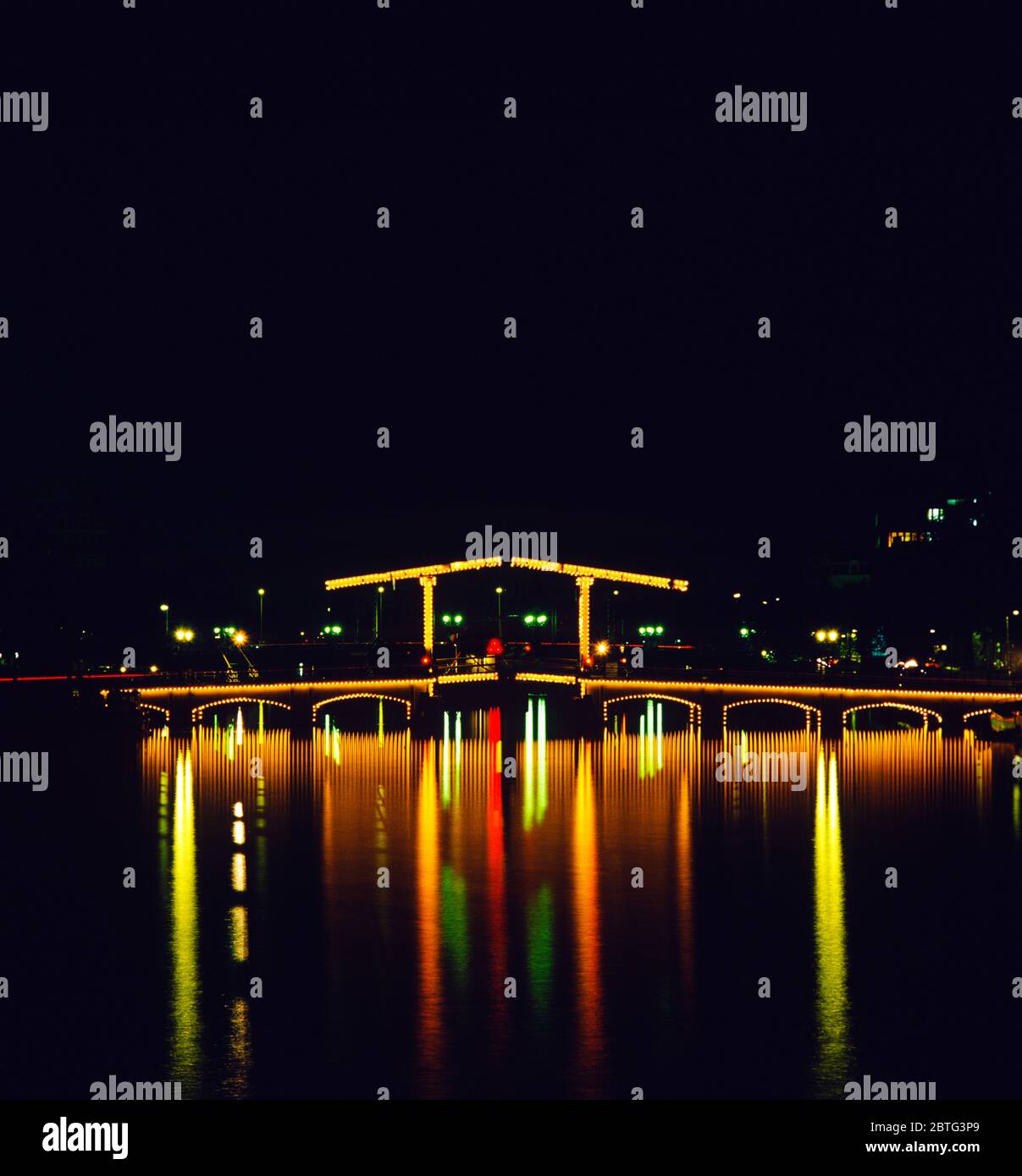 Lean bridge hi-res stock photography and images - Alamy