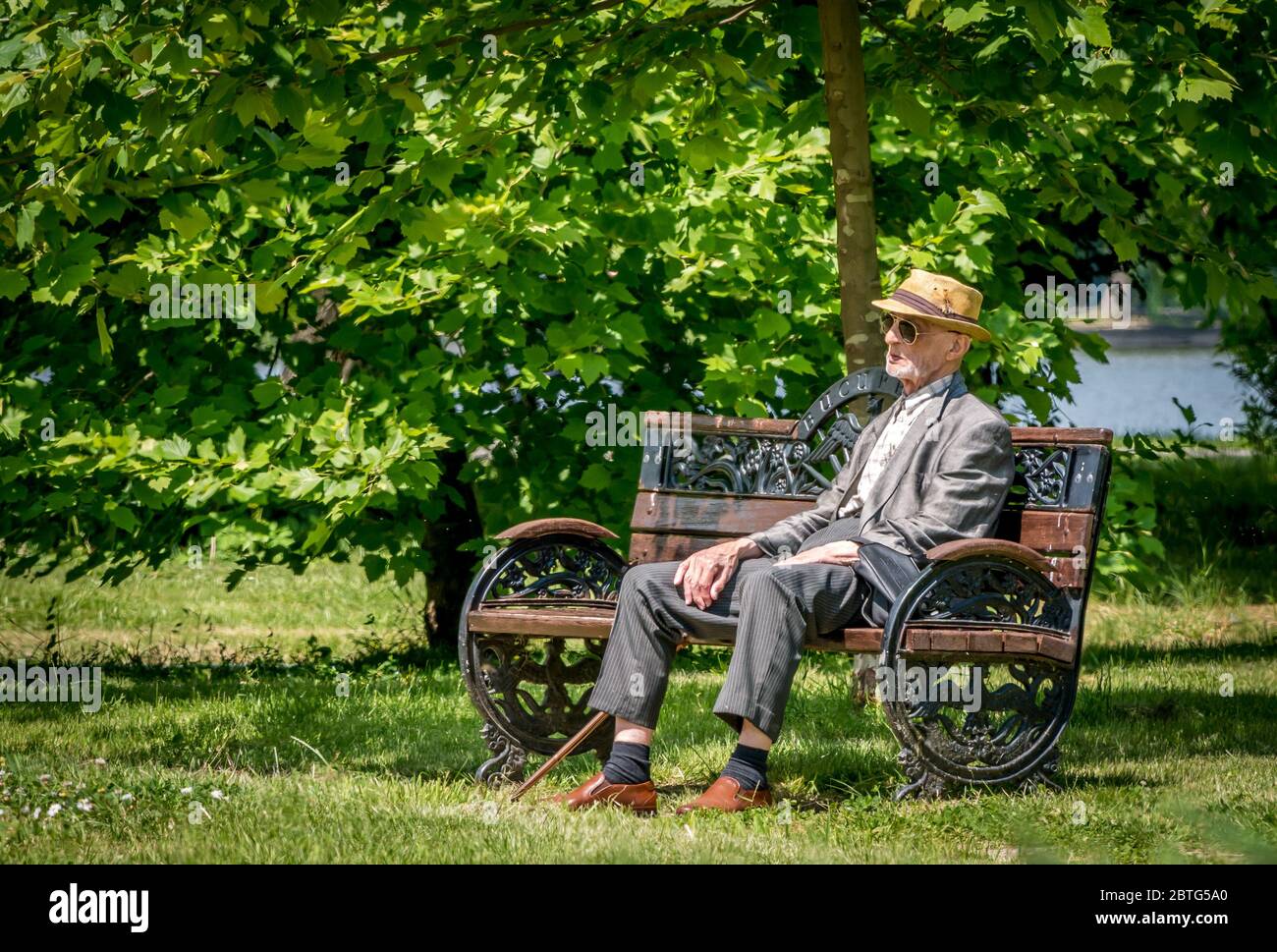 Lonely Old Man High Resolution Stock Photography and Images - Alamy