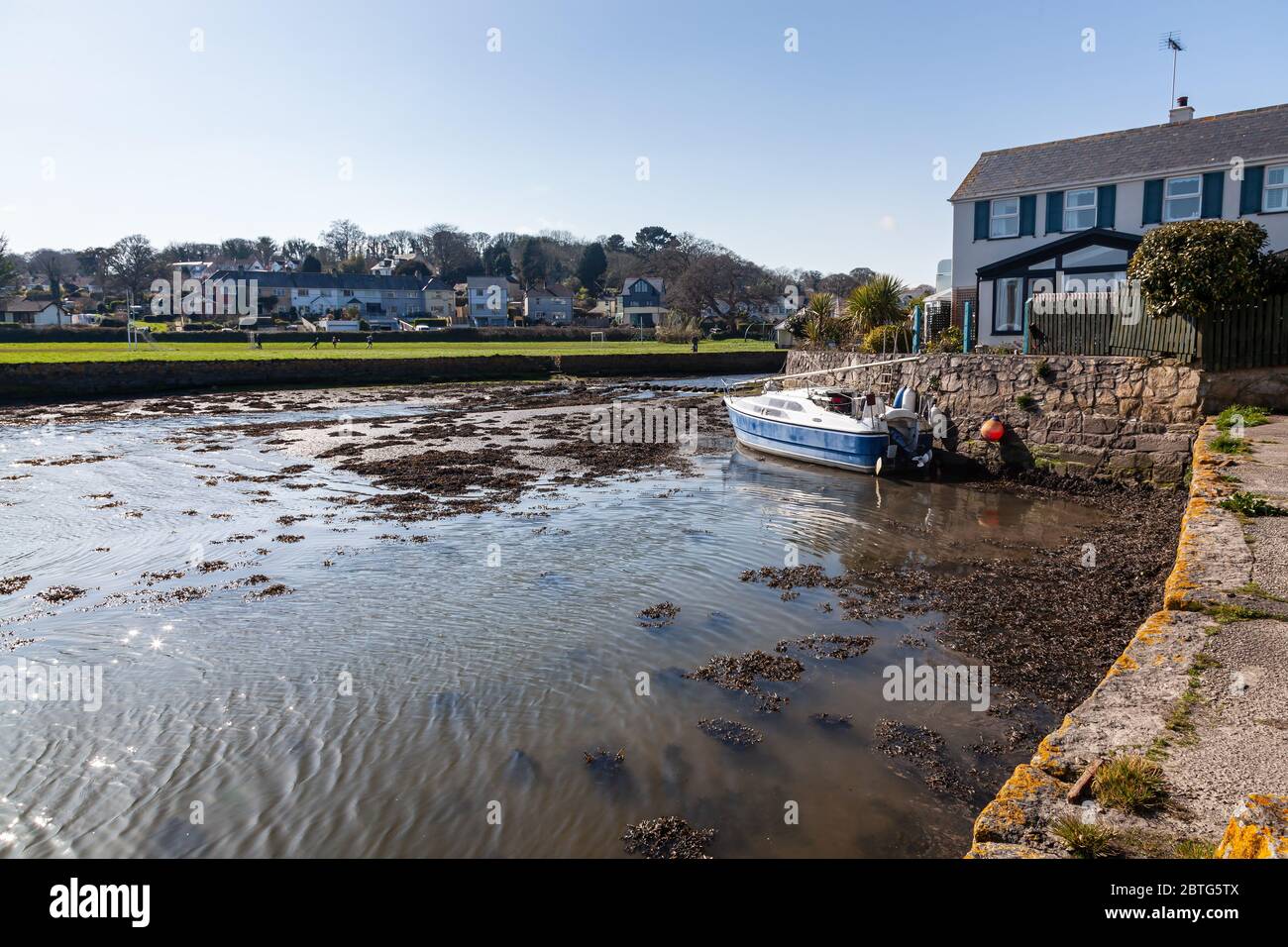 Beautiful rivers england hi-res stock photography and images - Alamy